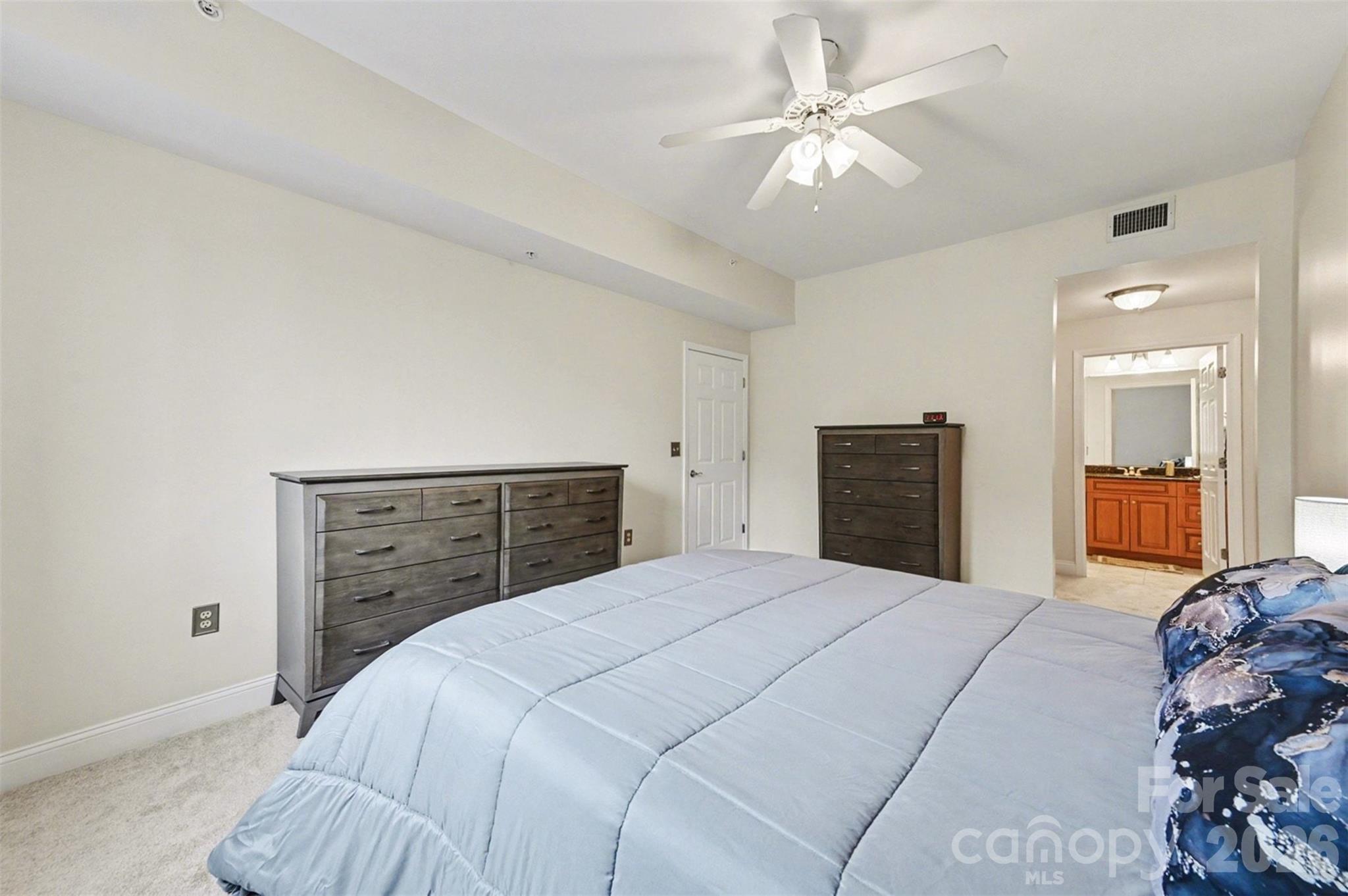 Photo 11 of 300 W 5th Street336, Charlotte, NC