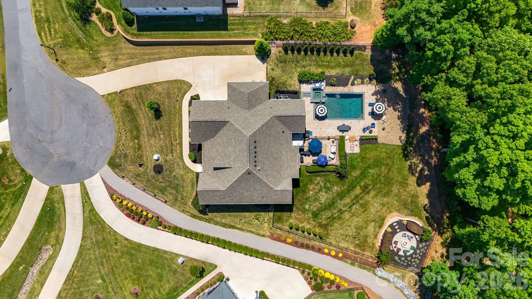 115 Hillside Cove Court, Mooresville, NC