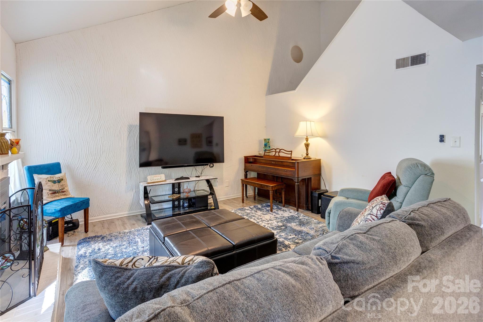 Photo 5 of 6608 Point Comfort Lane, Charlotte, NC