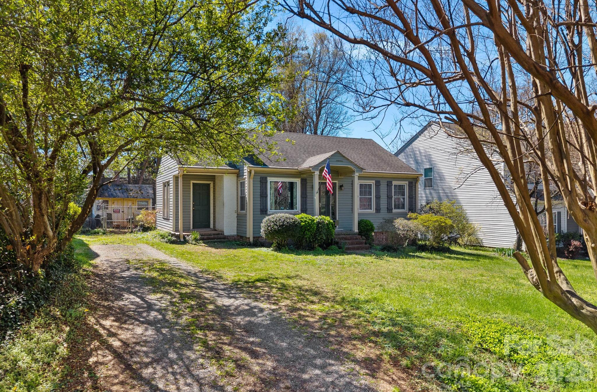 Photo 10 of 2818 Shenandoah Avenue, Charlotte, NC