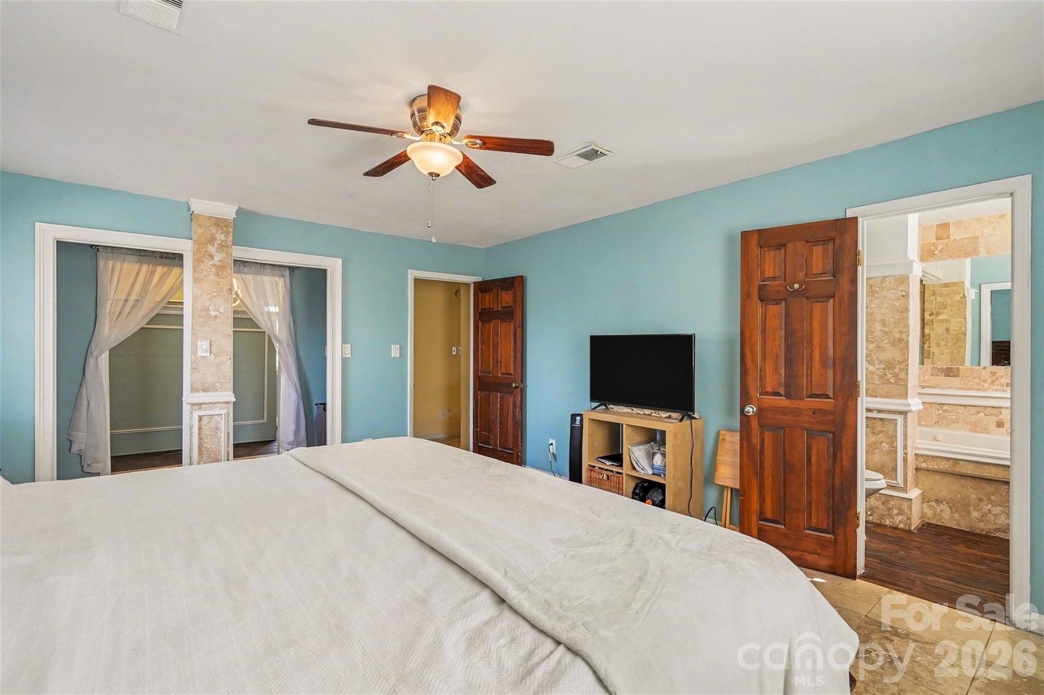 Photo 17 of 7144 CHAPPARALL Lane, Charlotte, NC