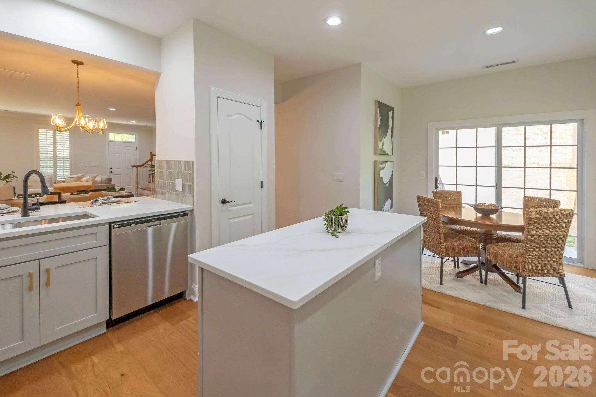 Photo 7 of 9323 Bonnie Briar Circle, Charlotte, NC