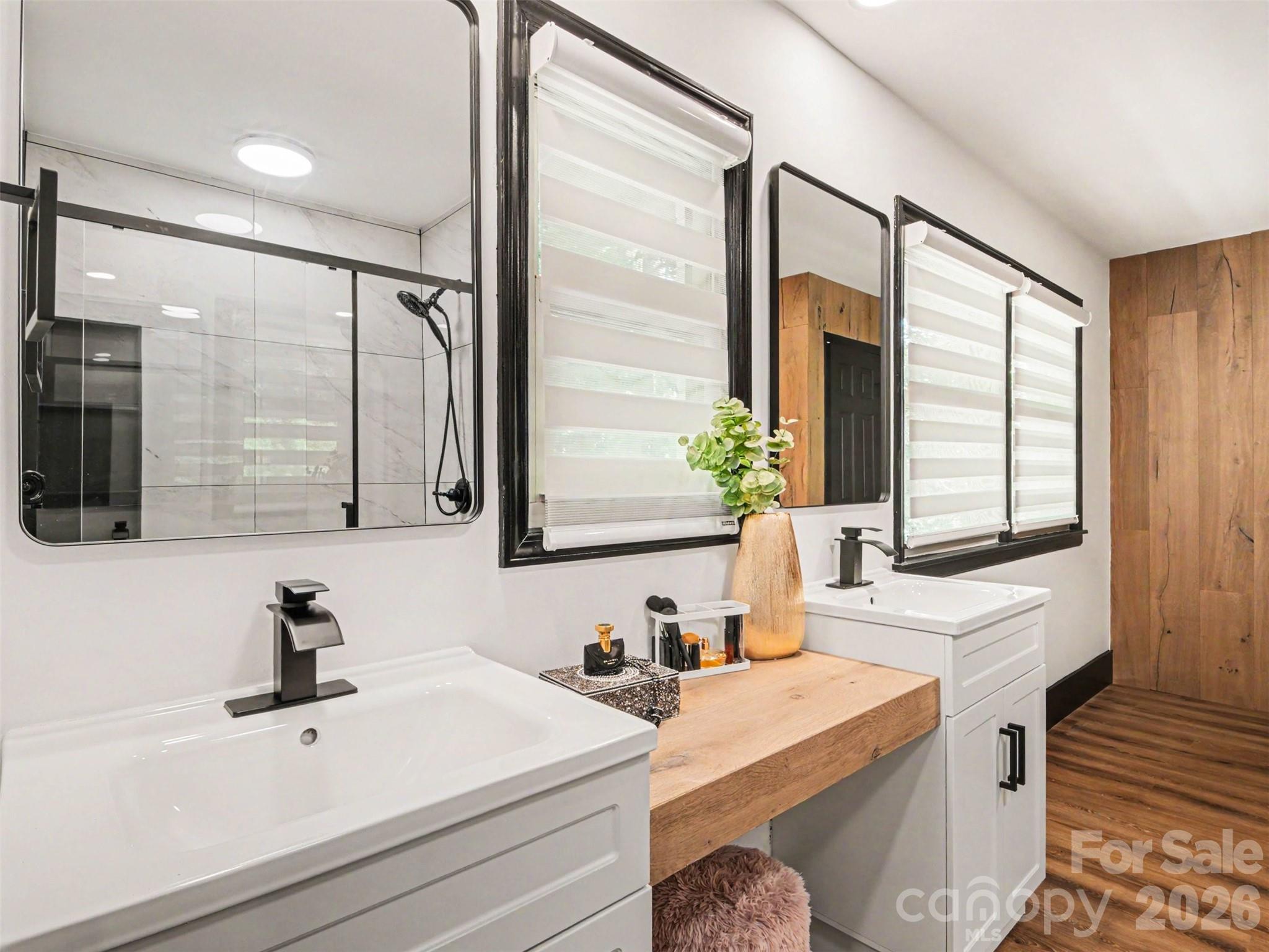 Photo 33 of 1831 Elizabeth Oaks Avenue, Charlotte, NC