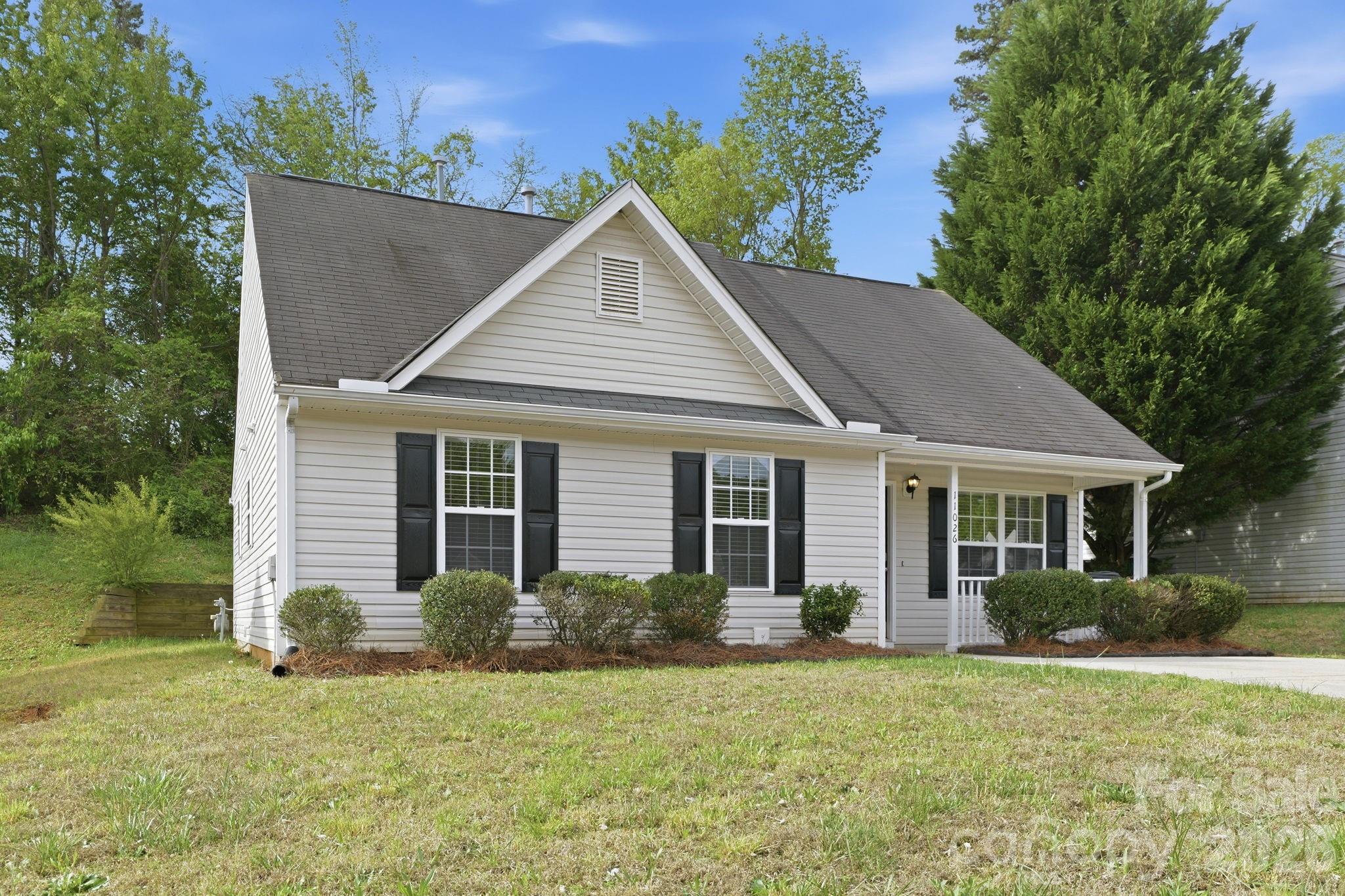 Photo 3 of 11026 Olde English Drive, Charlotte, NC