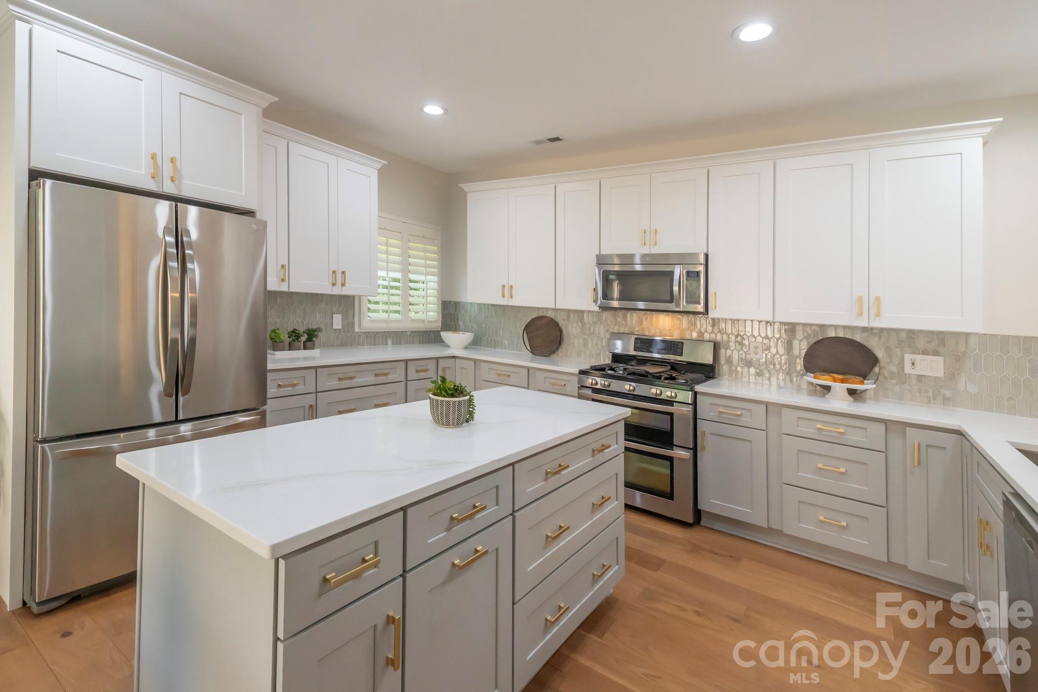 Photo 4 of 9323 Bonnie Briar Circle, Charlotte, NC