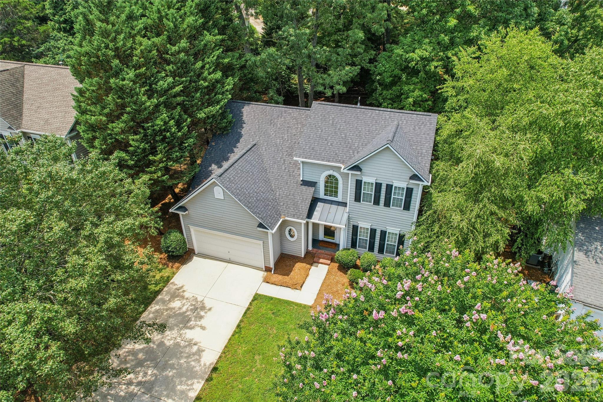 Photo 5 of 11627 Knightsdale Drive, Charlotte, NC