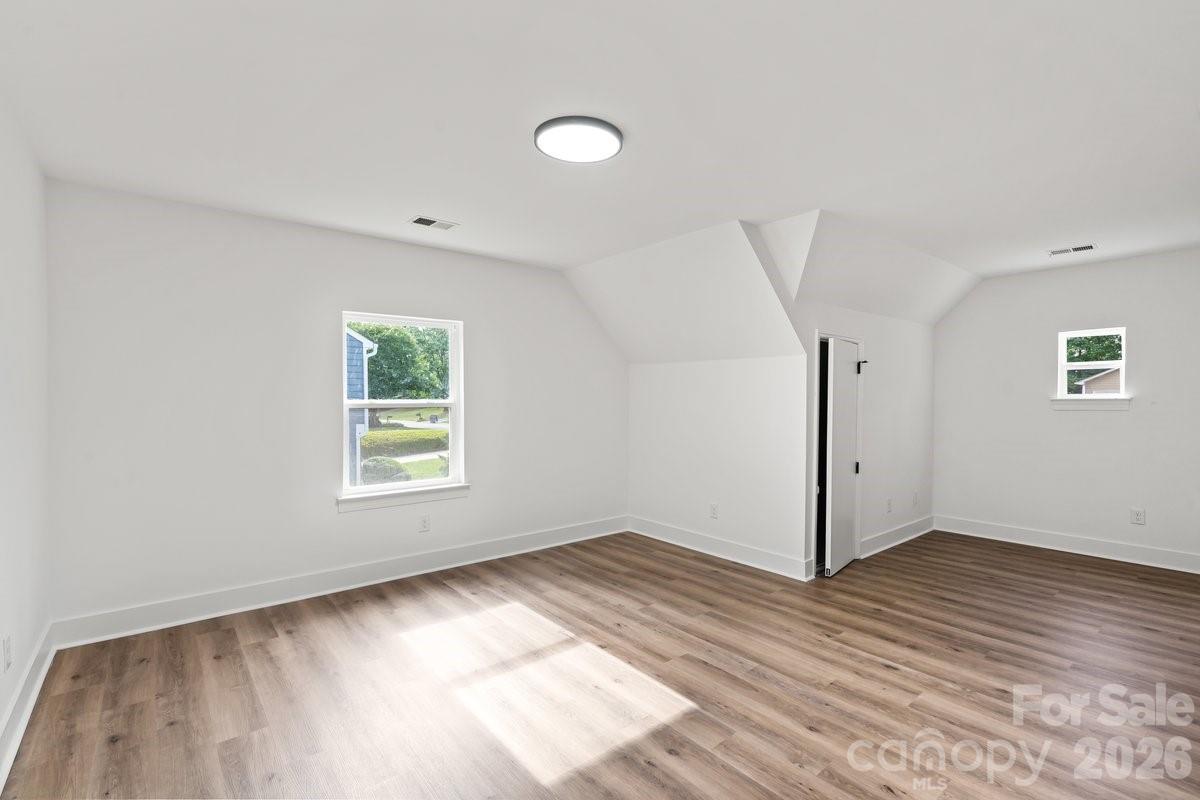 Photo 34 of 2033 Colony Hill Drive, Charlotte, NC