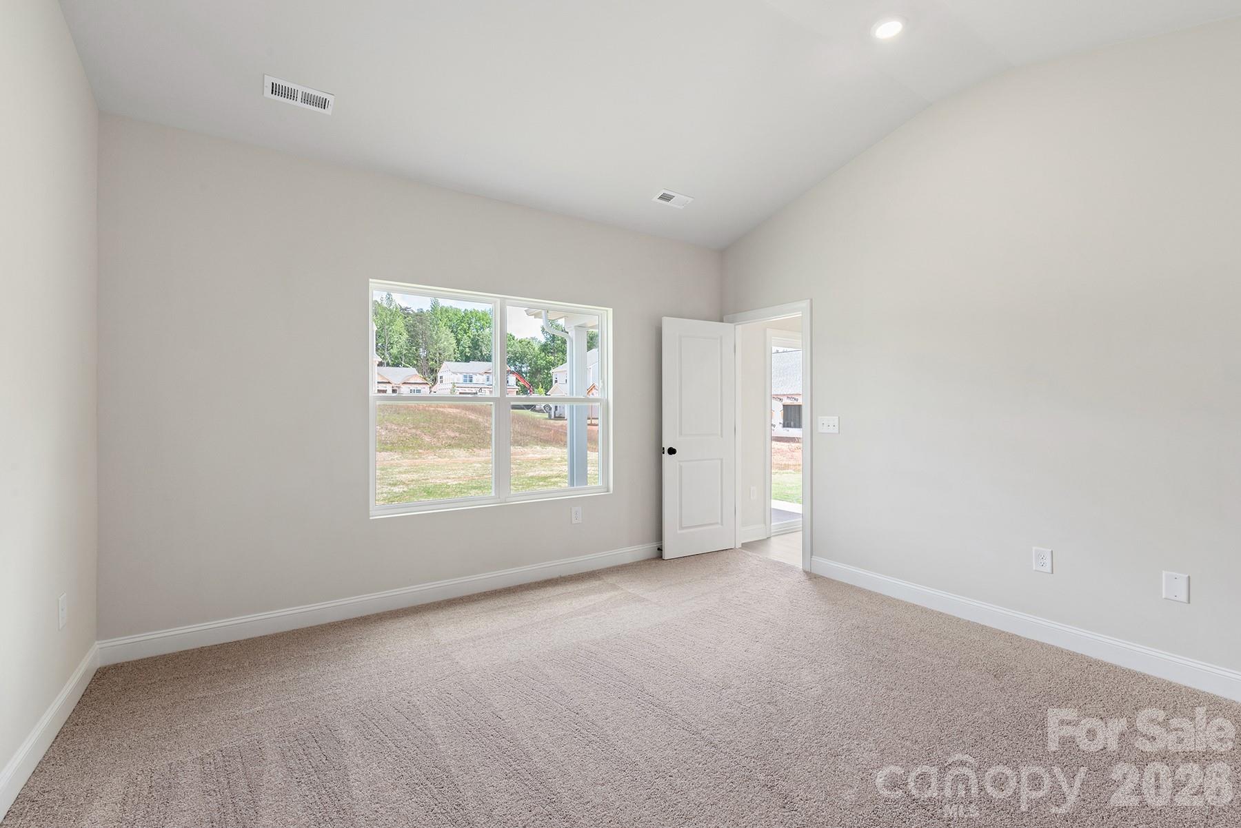 Photo 10 of 6623 Fairford Drive, Charlotte, NC