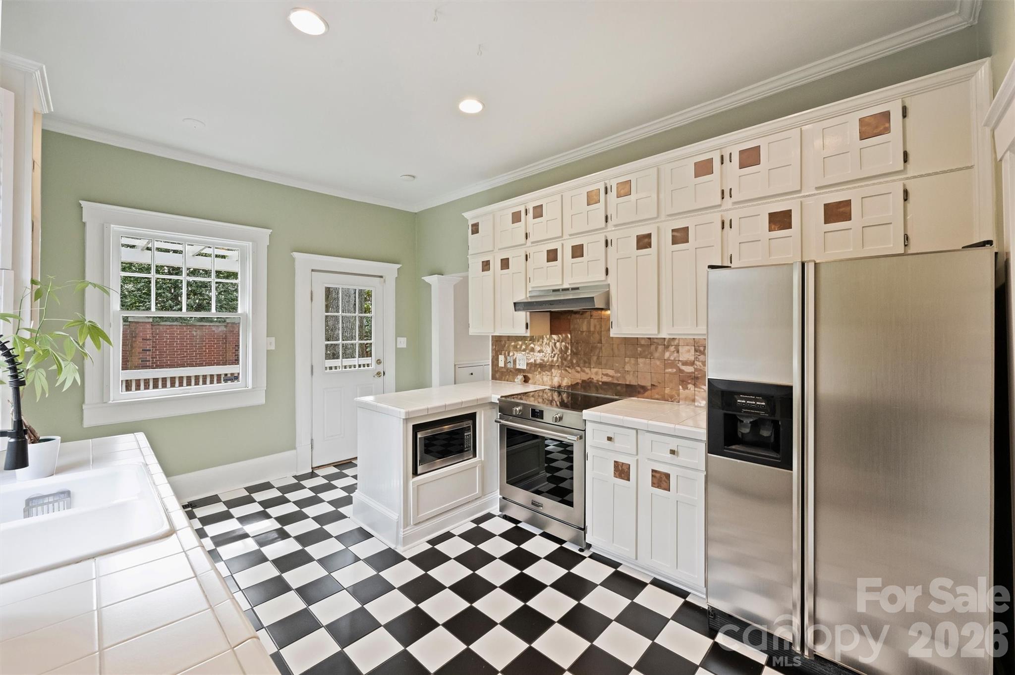 712 Sunnyside Avenue, Charlotte, NC - photo 15 of 35