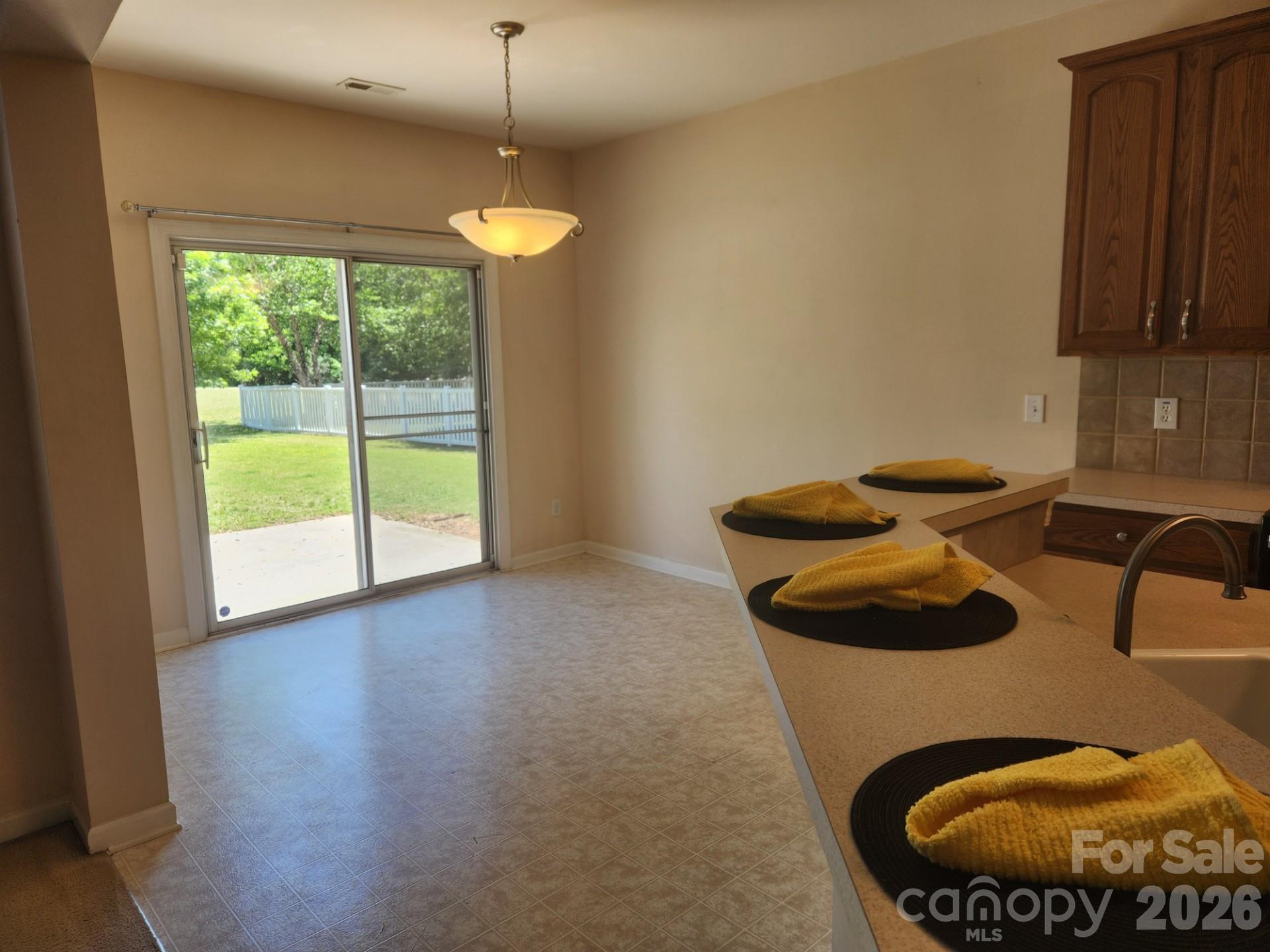 Photo 10 of 10118 Alvarado Way, Charlotte, NC