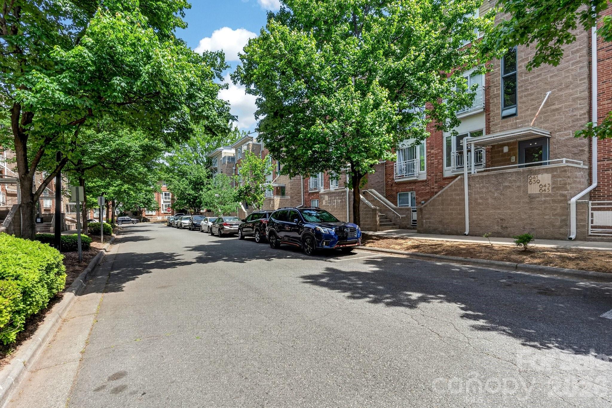 Photo 3 of 639 Raphael Place, Charlotte, NC