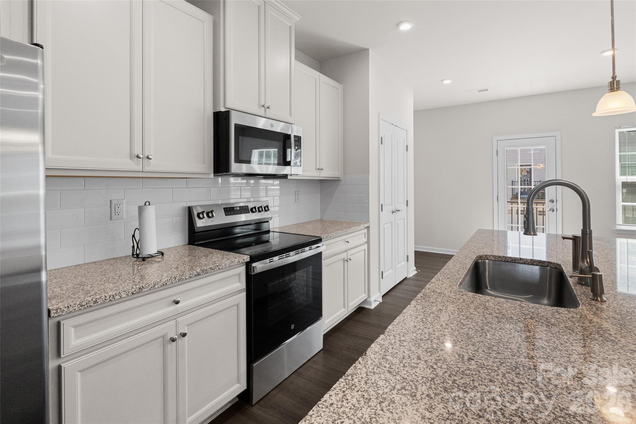 1409 May Apple Drive, Matthews, NC - photo 18 of 38