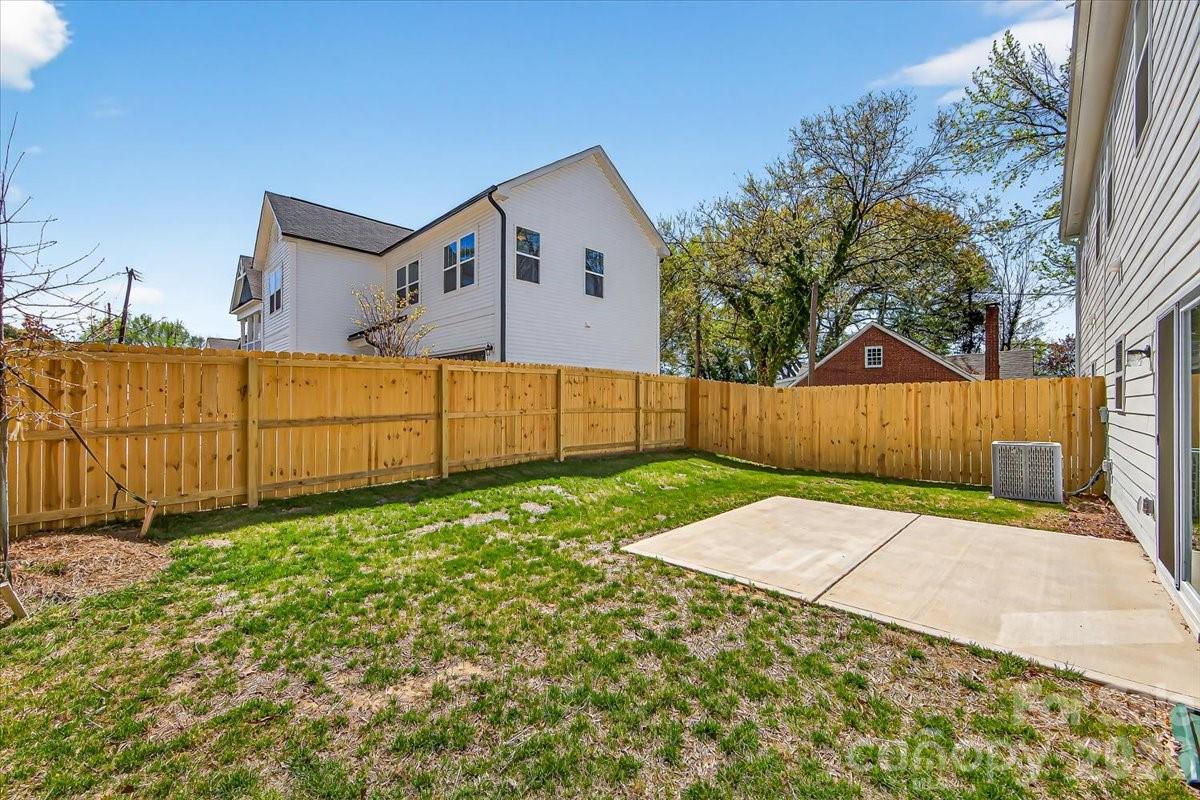 2032 Mandarin Boulevard, Charlotte, NC - photo 30 of 34