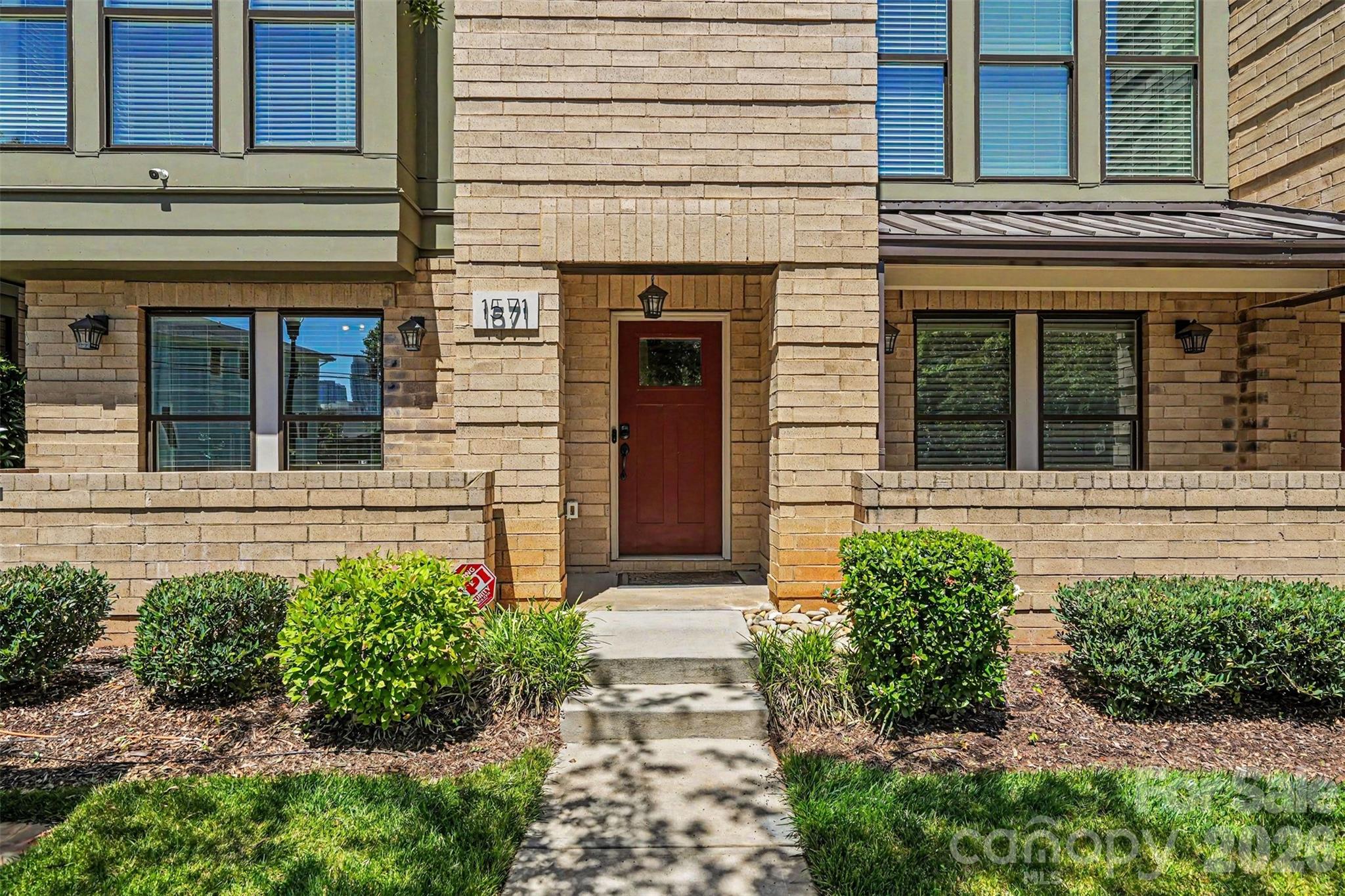 Photo 5 of 1571 Duckworth Avenue, Charlotte, NC