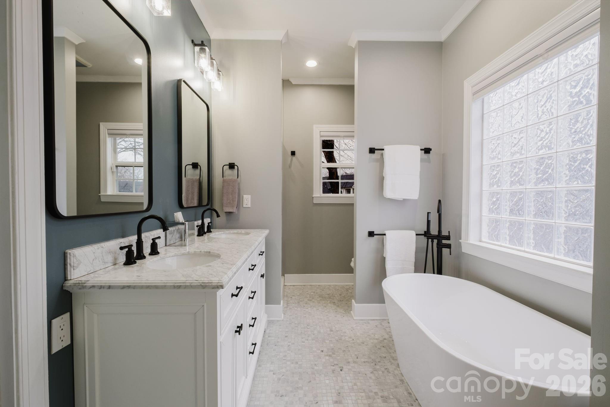 2711 Clemson Avenue, Charlotte, NC - photo 19 of 43
