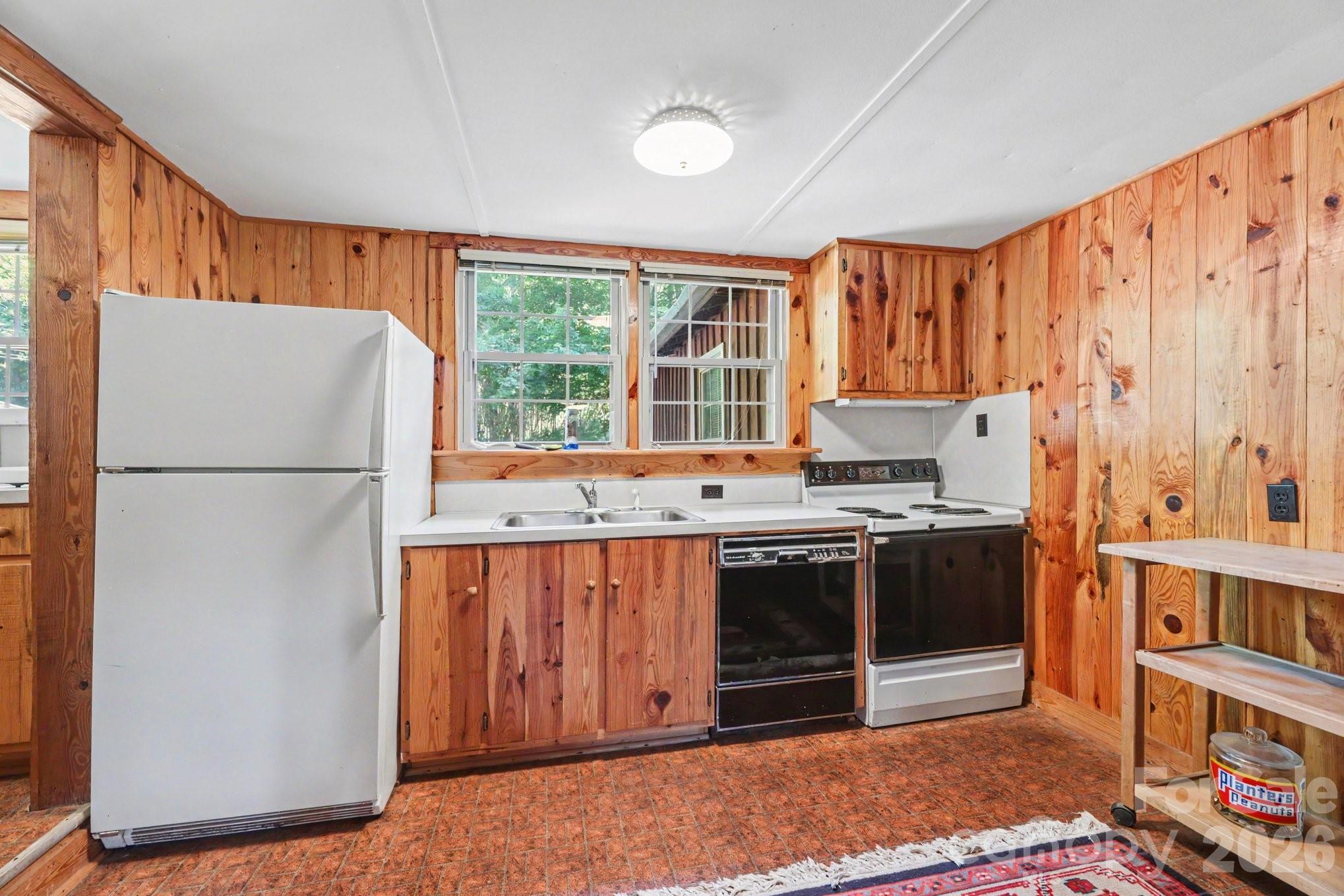 1589 Warf Road, Lexington, NC - photo 11 of 36