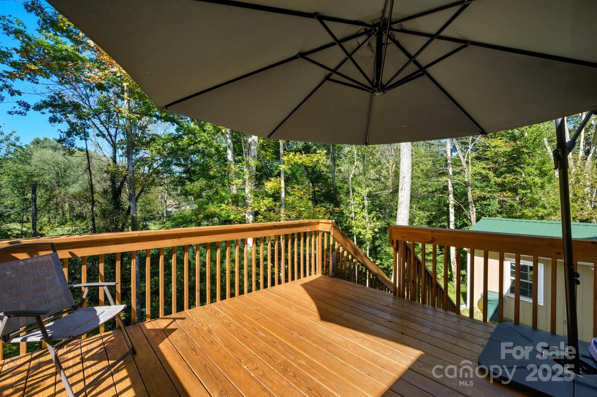 1036 Williamsburg Drive, Lenoir, NC - photo 7 of 35