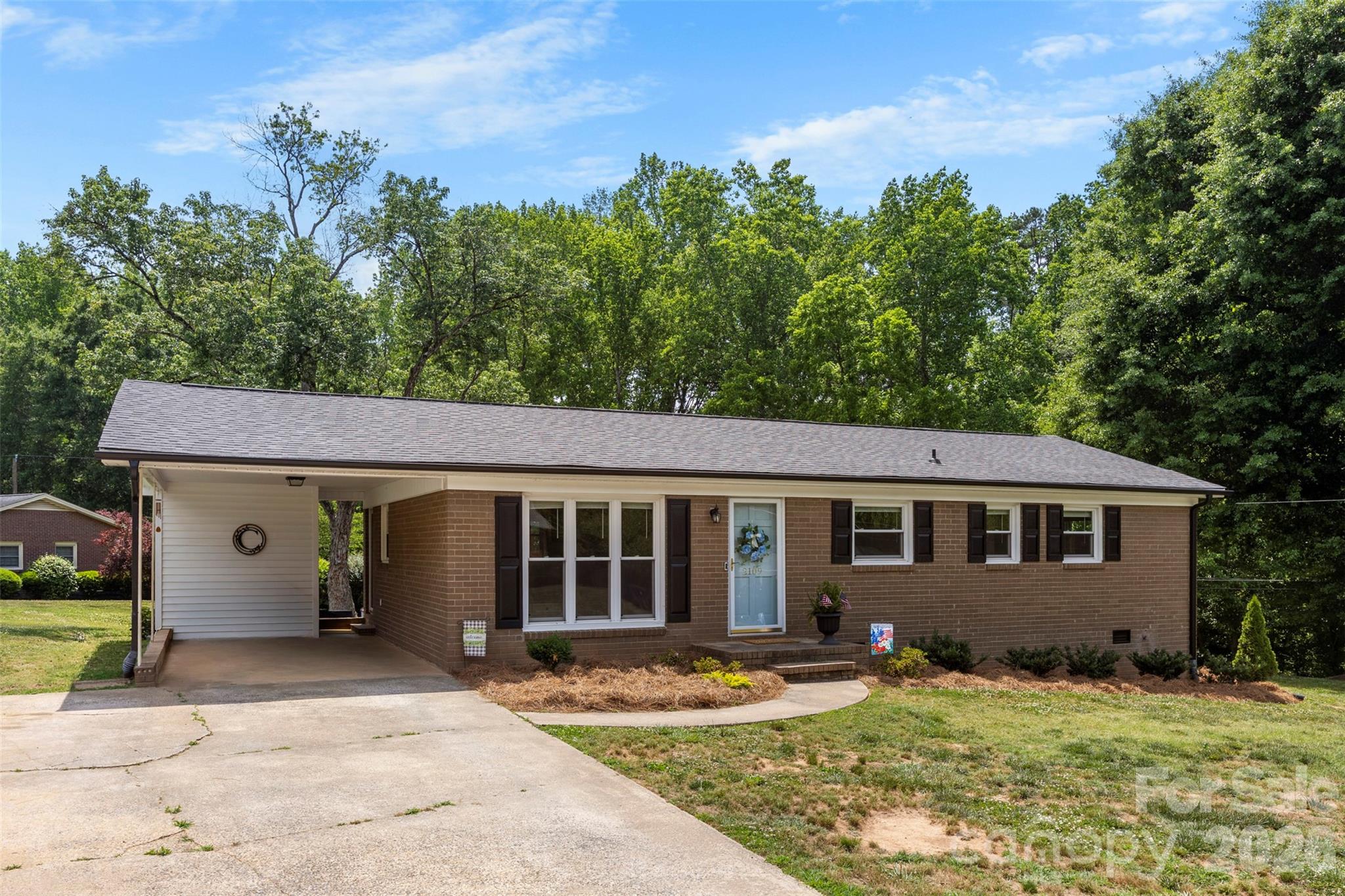 2109 Hollandale Drive, Gastonia, NC - photo 2 of 32
