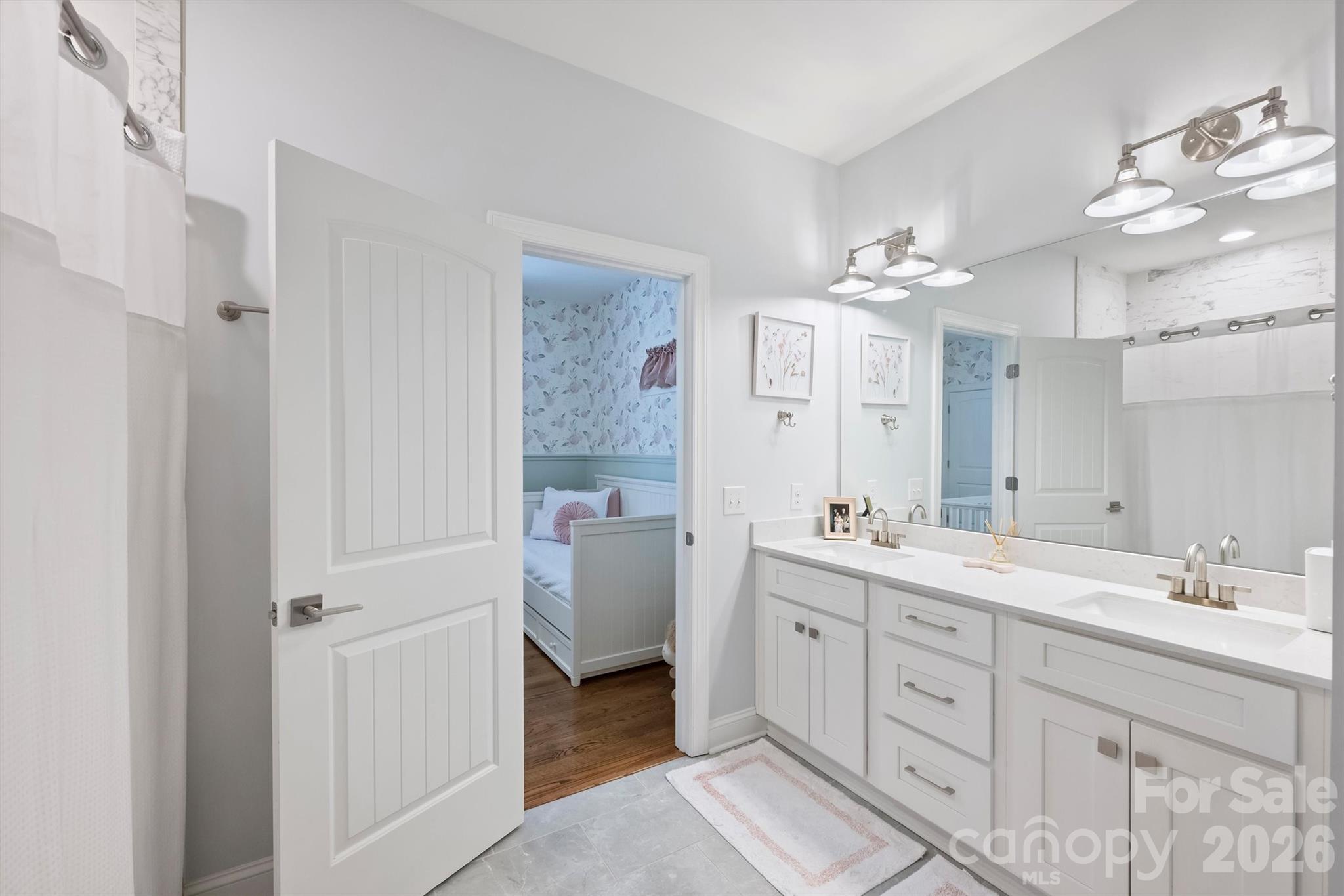 Photo 26 of 1617 Hawthorne Lane, Charlotte, NC