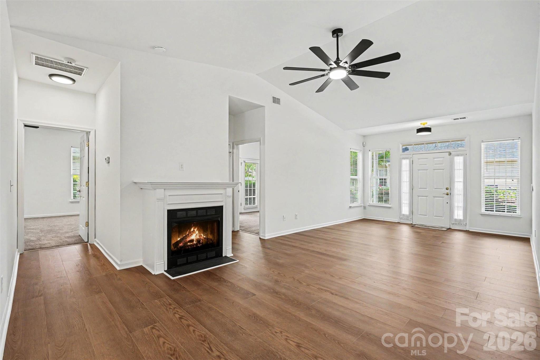 Photo 4 of 9330 Duckhorn Drive, Charlotte, NC