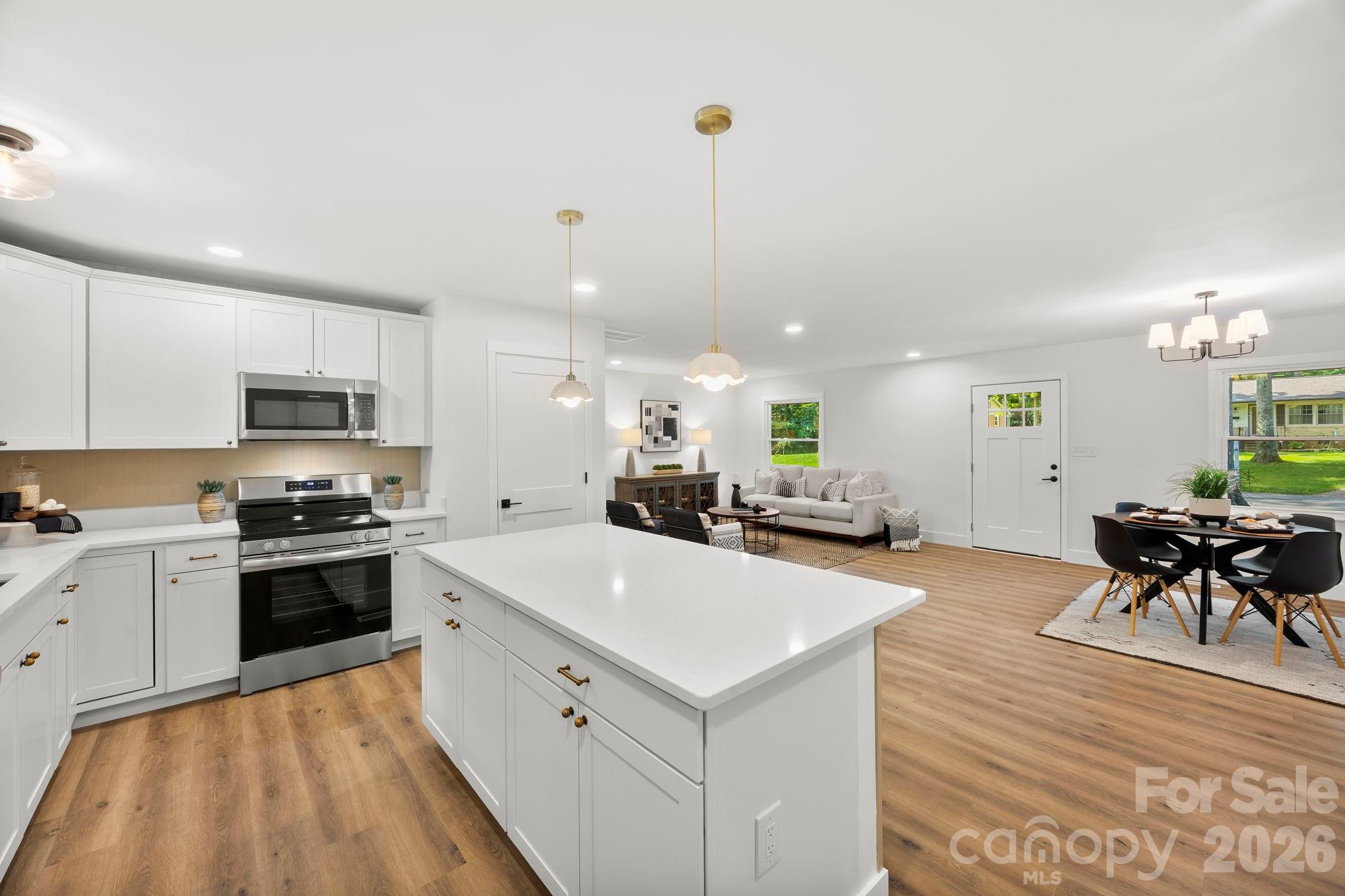 Photo 8 of 4211 Dunwoody Drive, Charlotte, NC