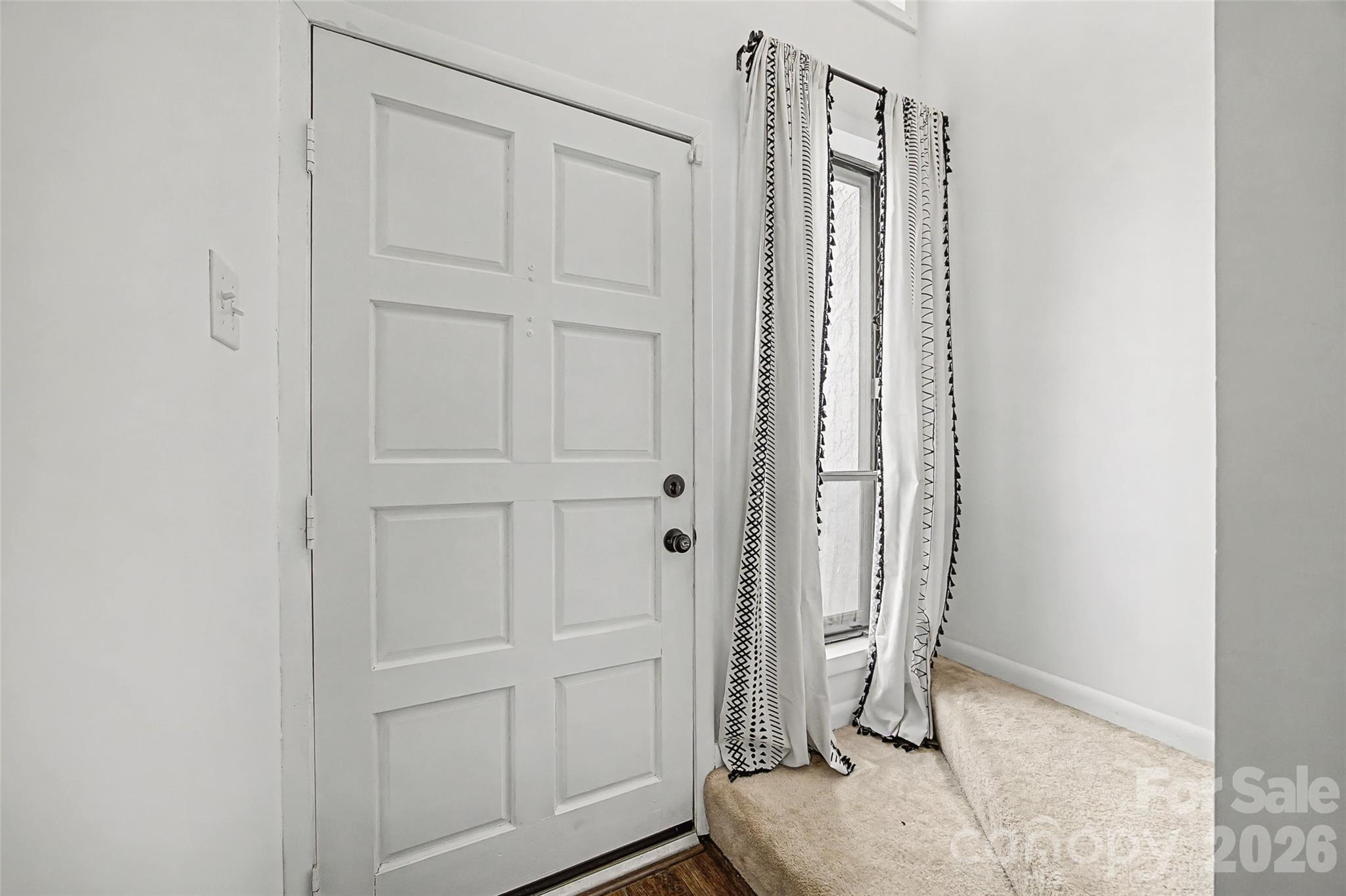 Photo 7 of 7911 Charter Oak Lane, Charlotte, NC