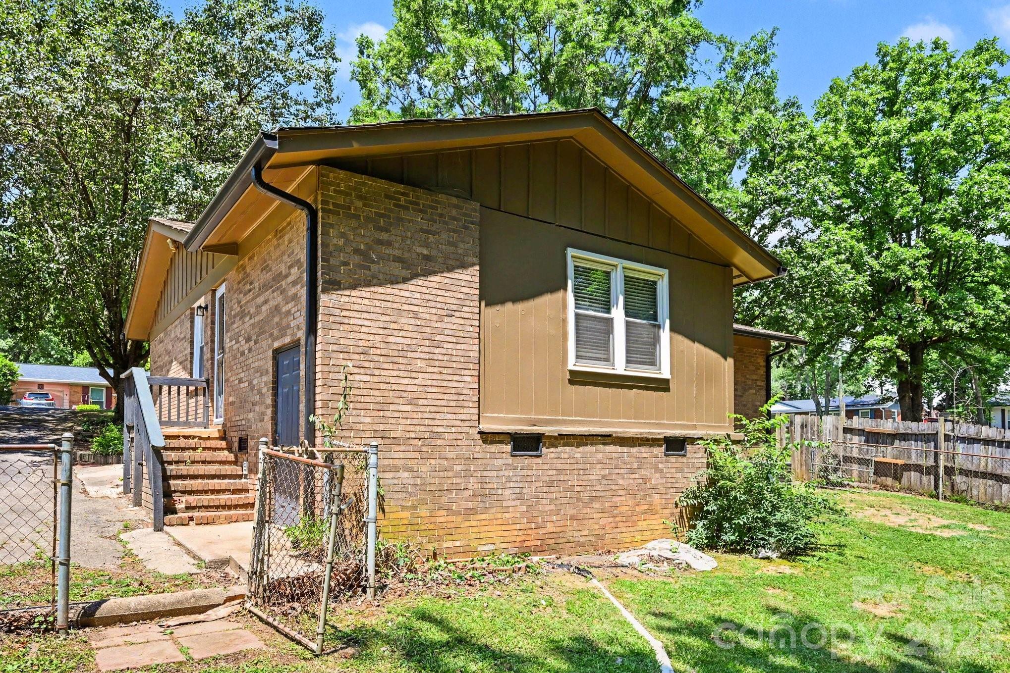 Photo 16 of 1126 Claremont Road, Charlotte, NC