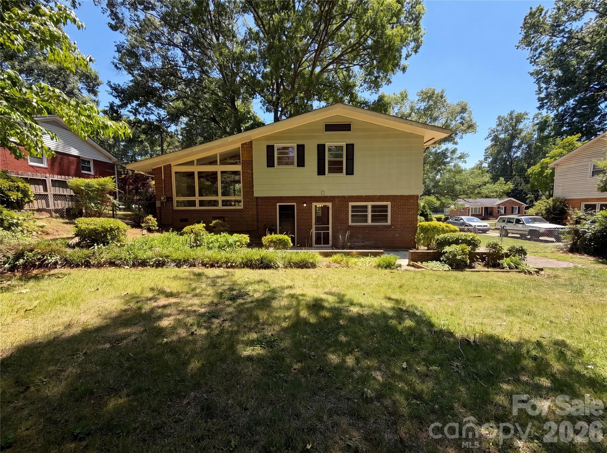 1438 Buckingham Avenue, Gastonia, NC - photo 5 of 17