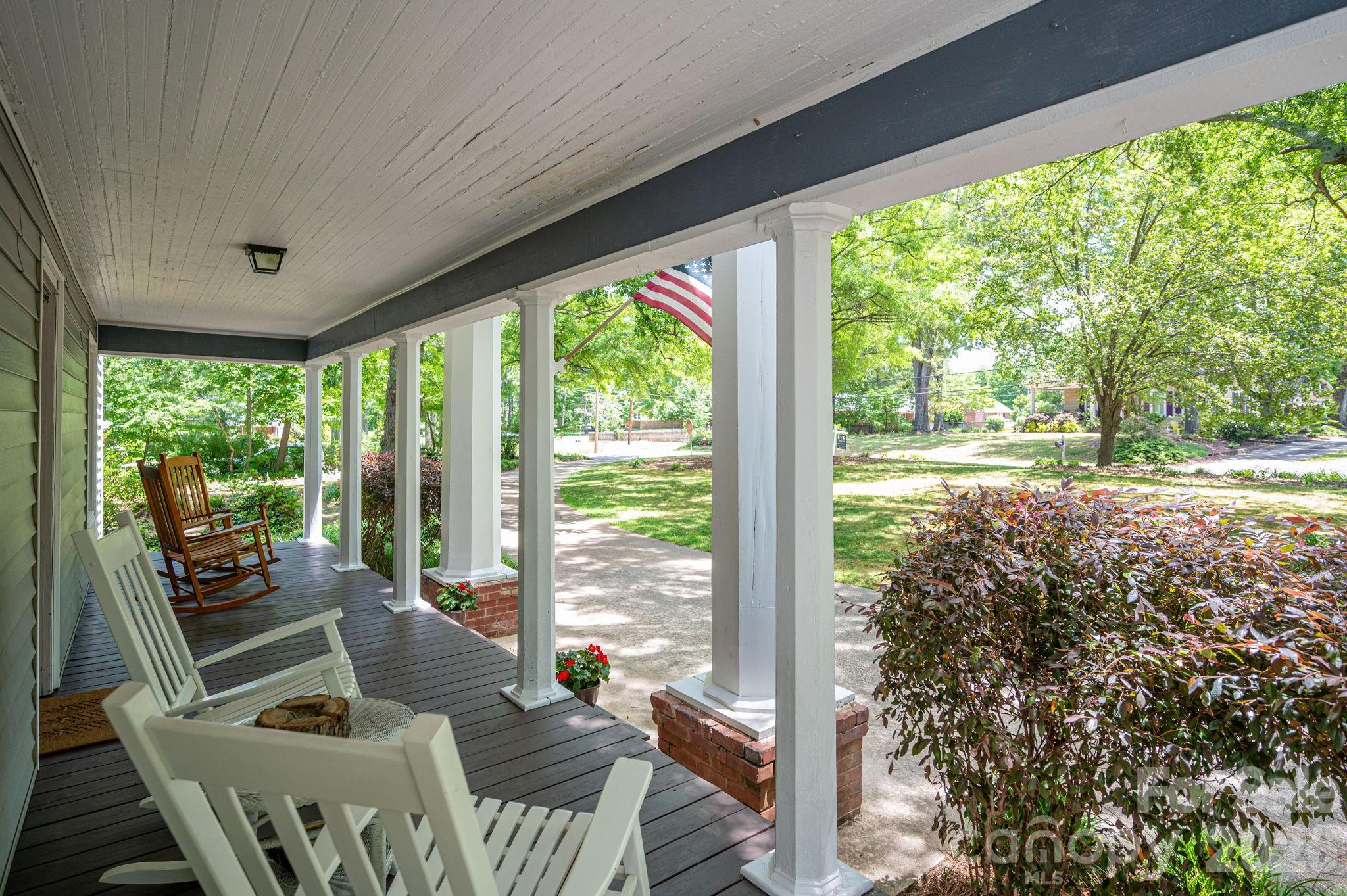 306 W Old Post Road, Cherryville, NC - photo 5 of 43