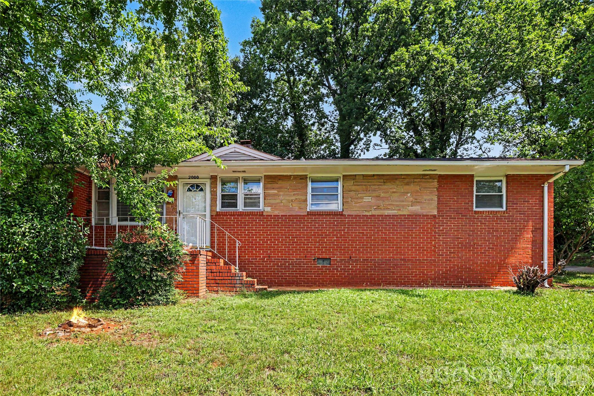 2000 Russell Avenue, Charlotte, NC