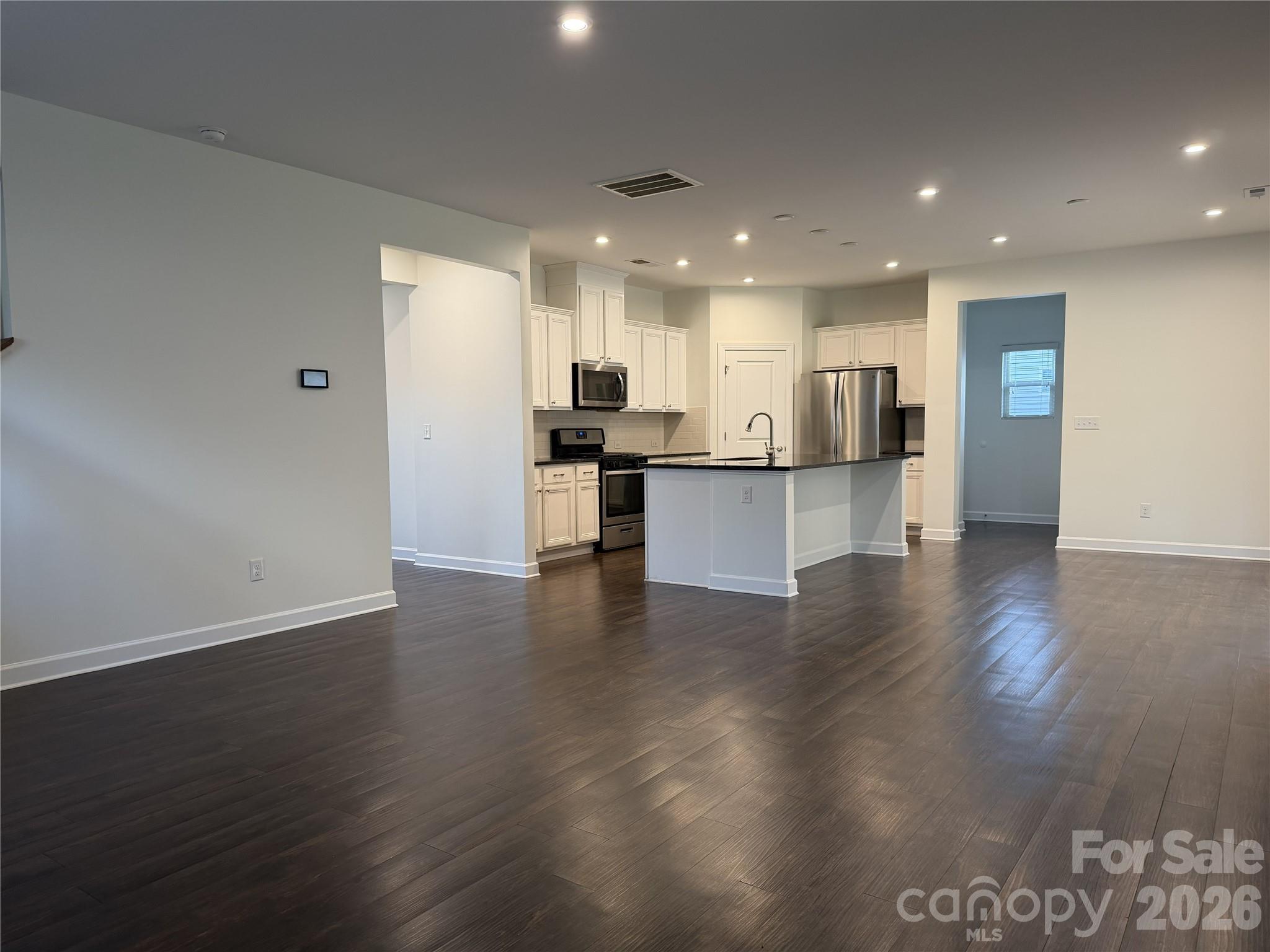 Photo 7 of 4621 Collingham Drive, Charlotte, NC