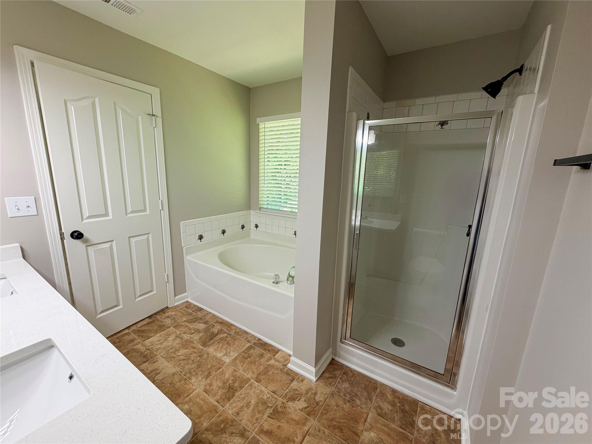 Photo 30 of 17224 Cambridge Woods Court, Charlotte, NC