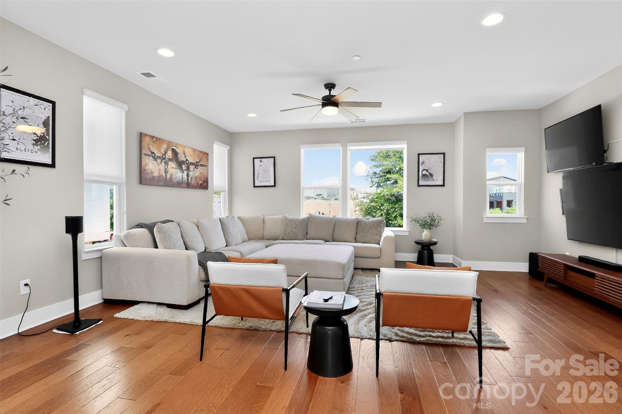 2024 Bryant Park Drive, Charlotte, NC - photo 7 of 37