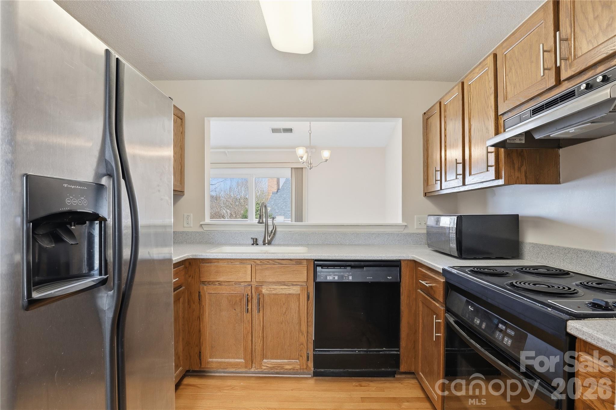 Photo 2 of 9209 Kings Canyon Drive, Charlotte, NC