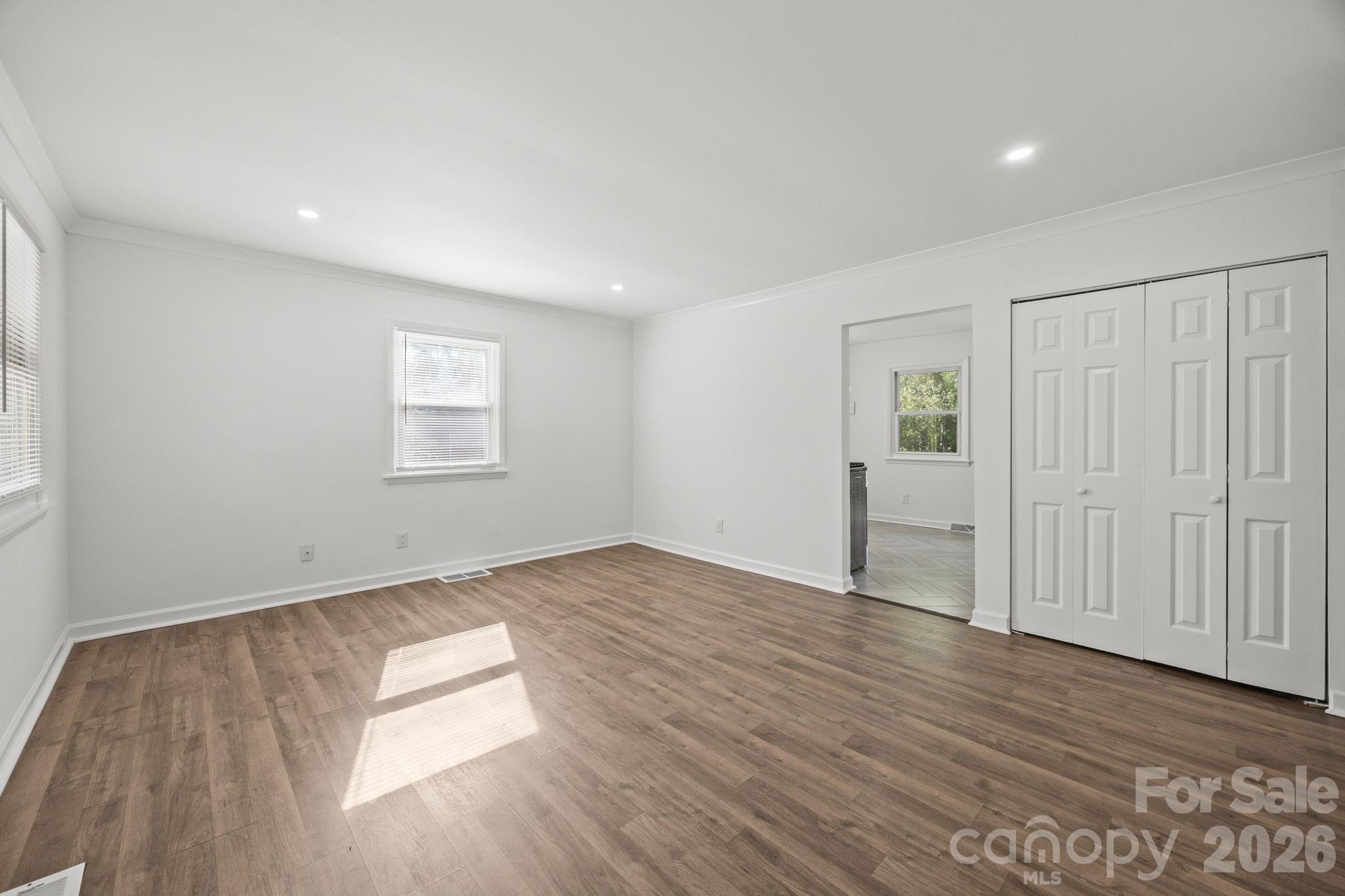 Photo 14 of 2309 Longleaf Drive, Charlotte, NC