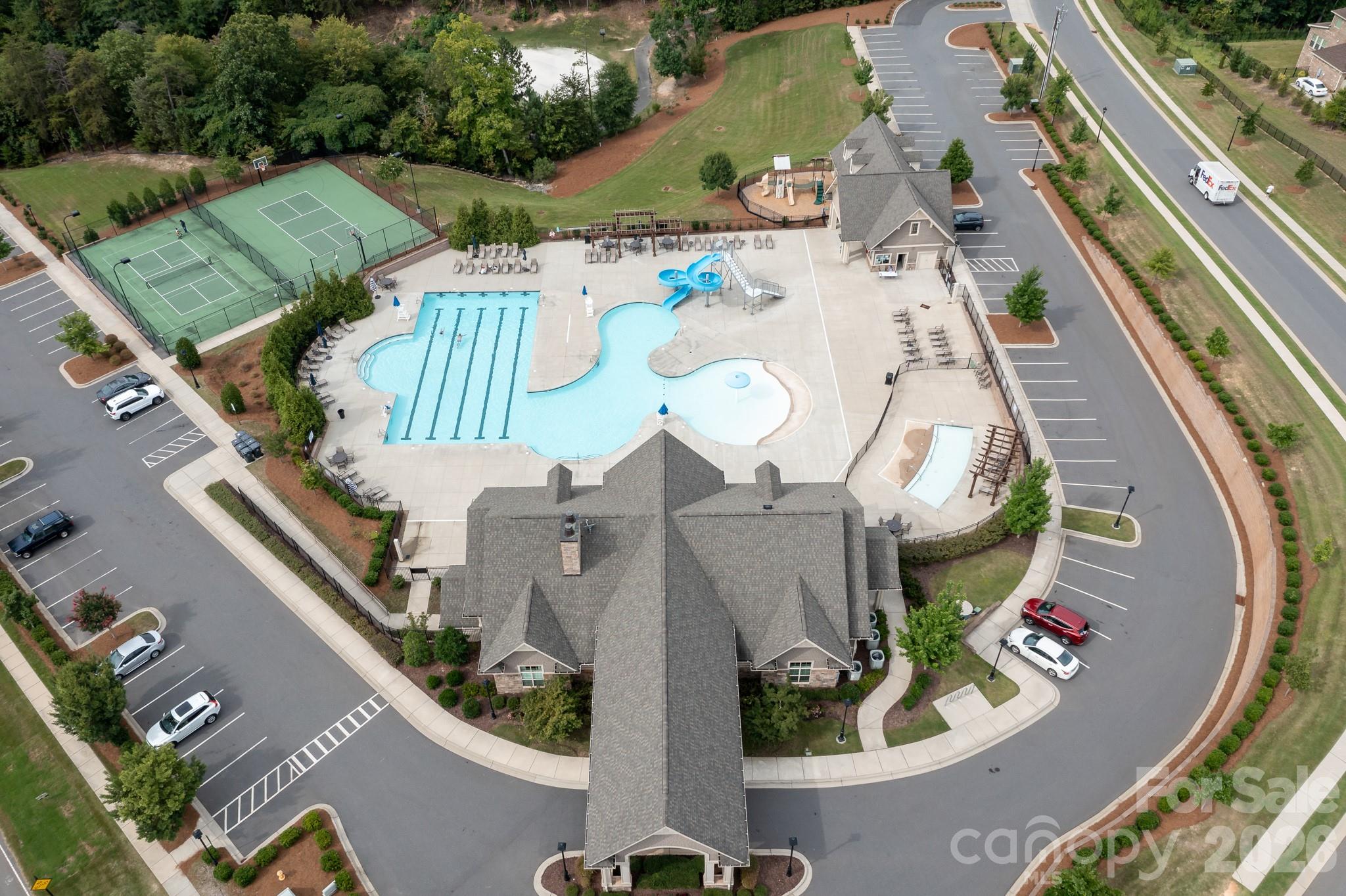 Photo 38 of 15403 Oleander Drive, Charlotte, NC