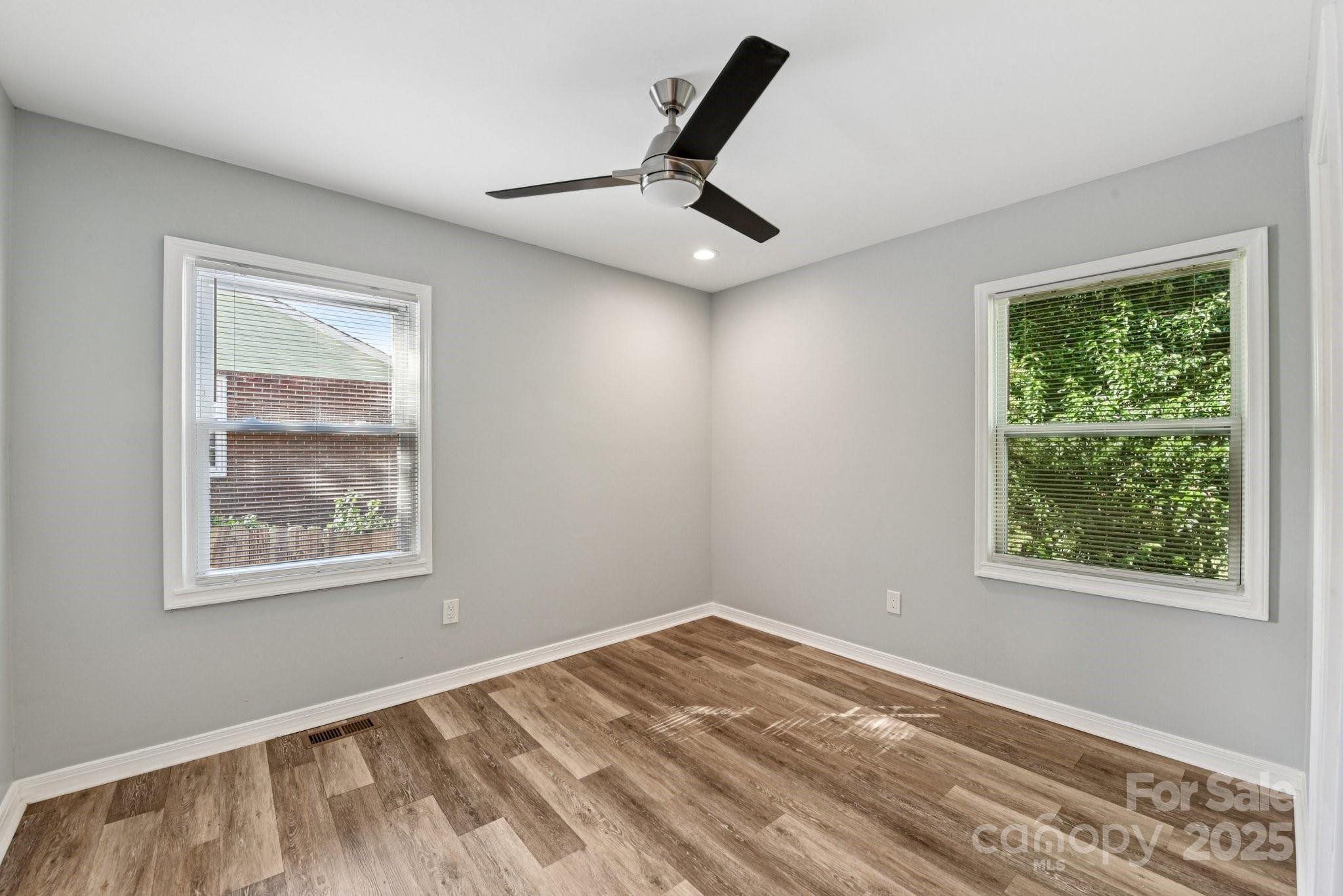 Photo 15 of 3209 Eastwood Drive, Charlotte, NC
