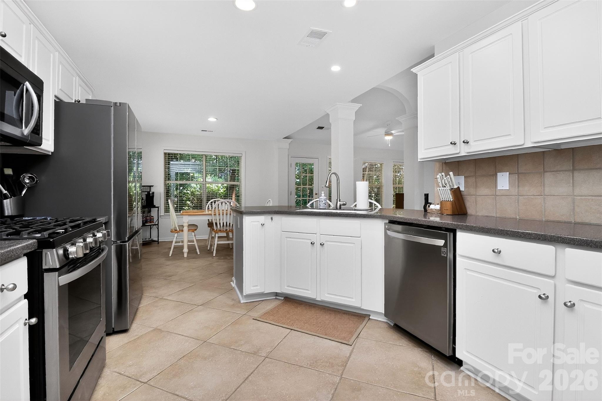 Photo 24 of 11542 Laurel View Drive, Charlotte, NC