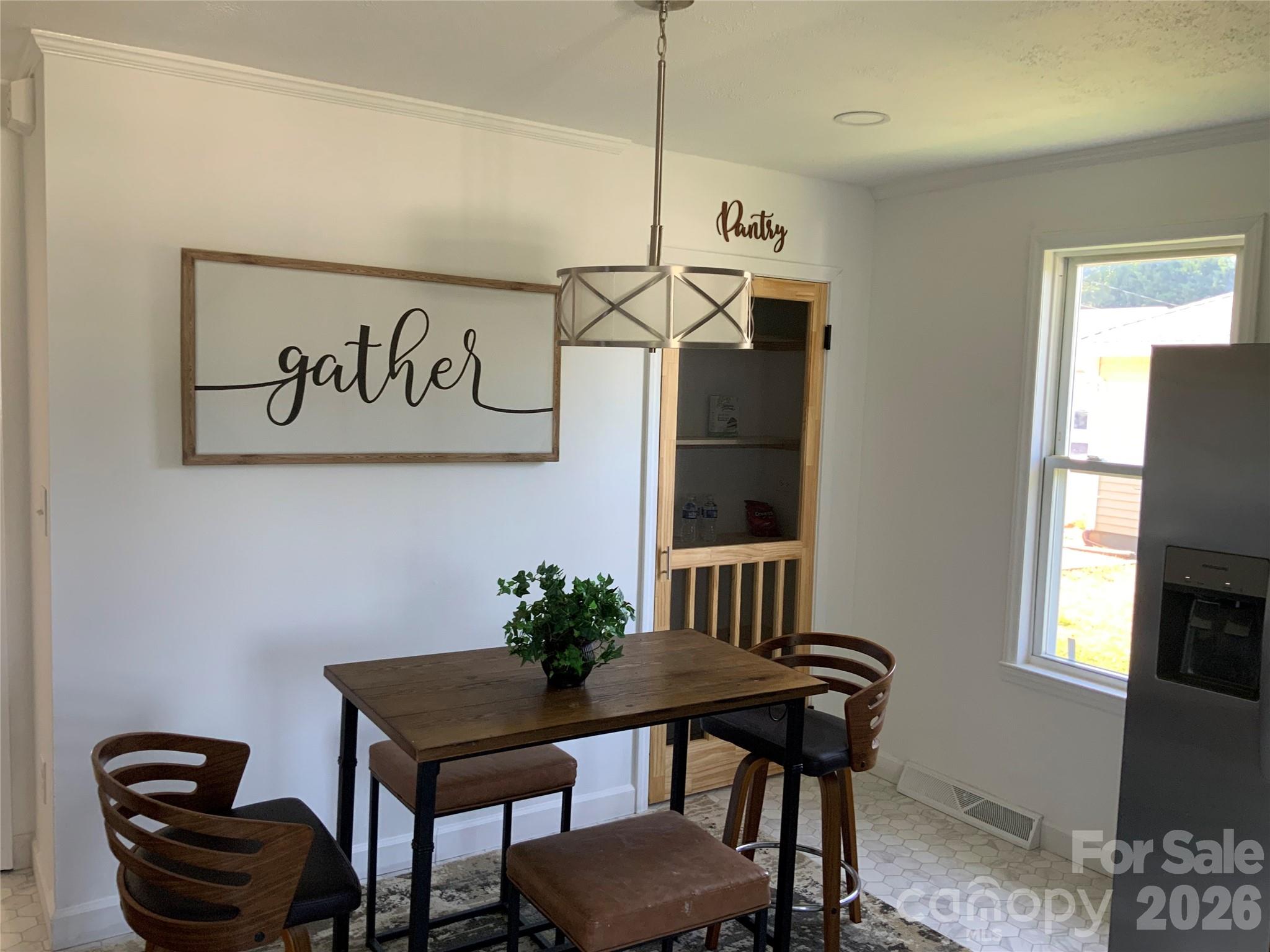 358 Woodlawn Avenue, Cramerton, NC - photo 11 of 40