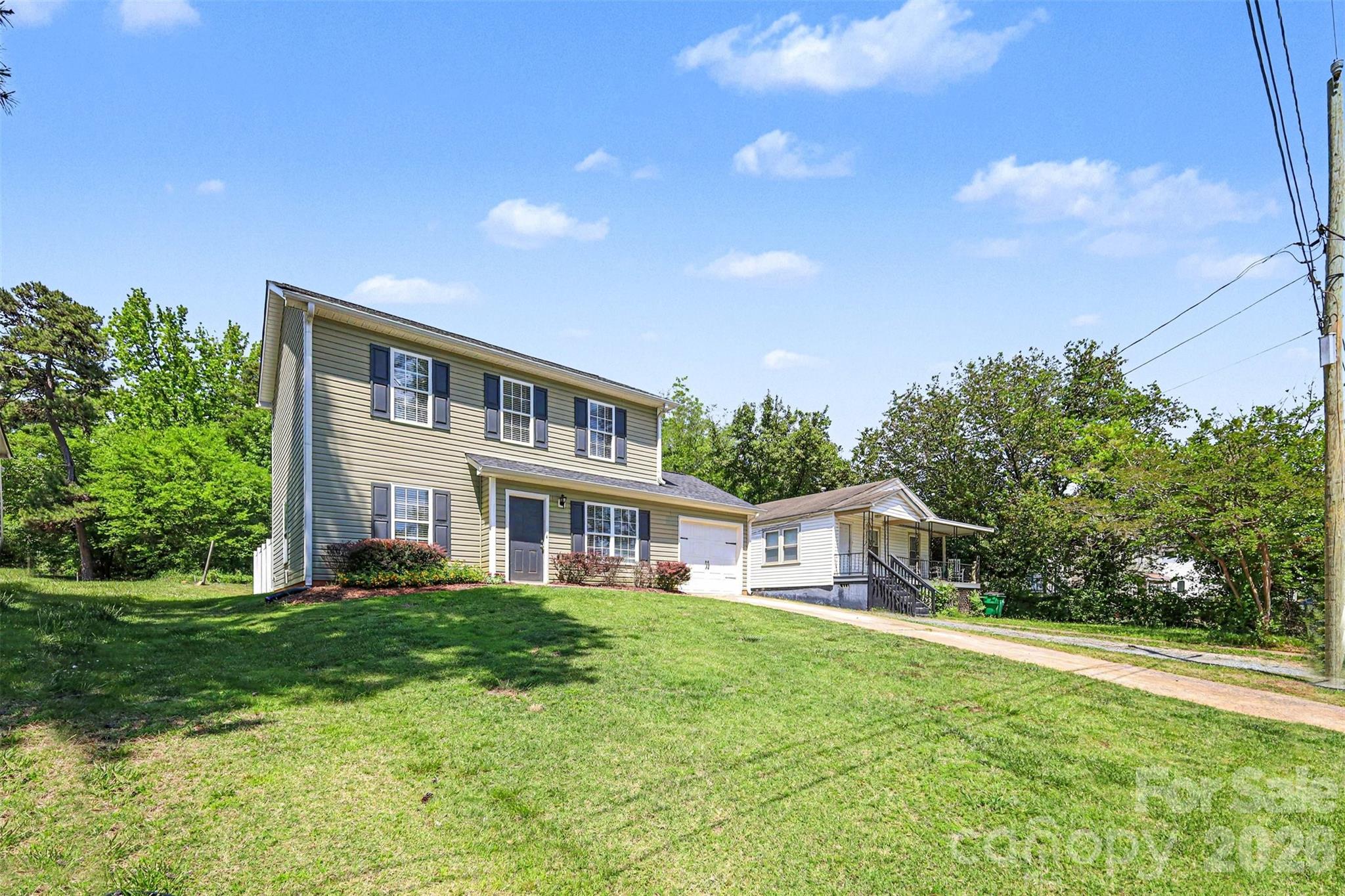 2540 Elmin Street, Charlotte, NC - photo 3 of 21