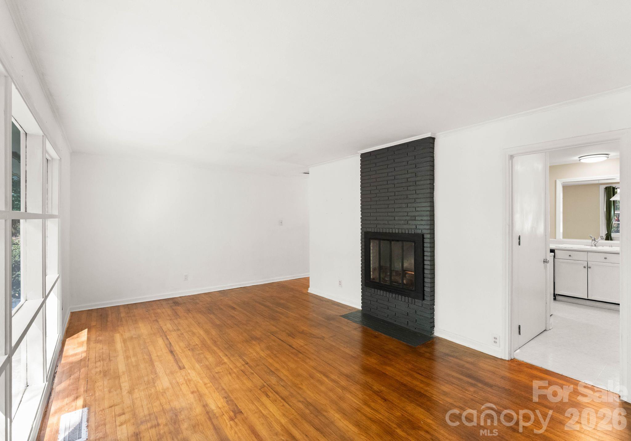 1136 E Woodlawn Road, Charlotte, NC - photo 20 of 48