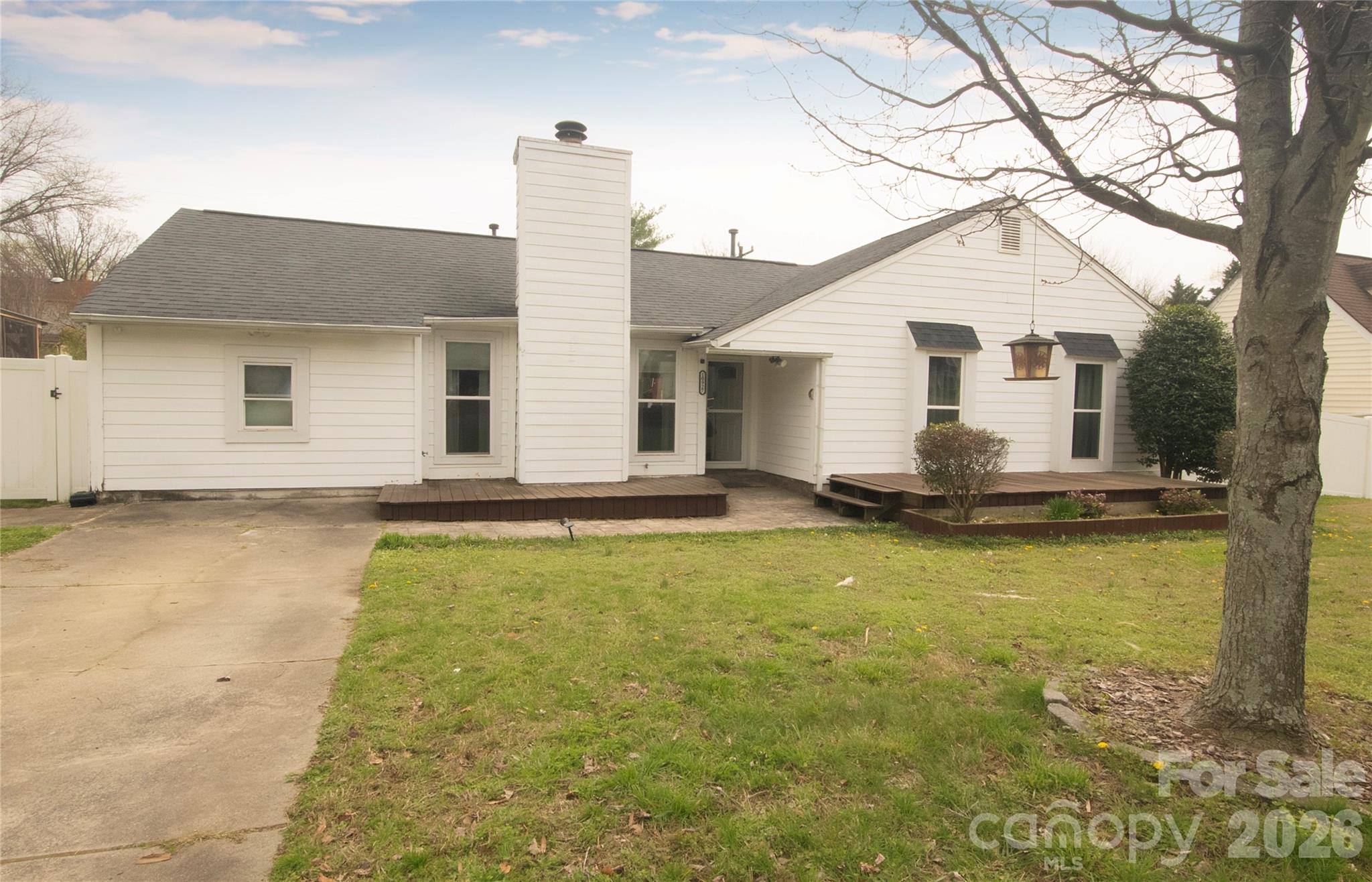 10927 Copper Field Drive, Pineville, NC - photo 1 of 33