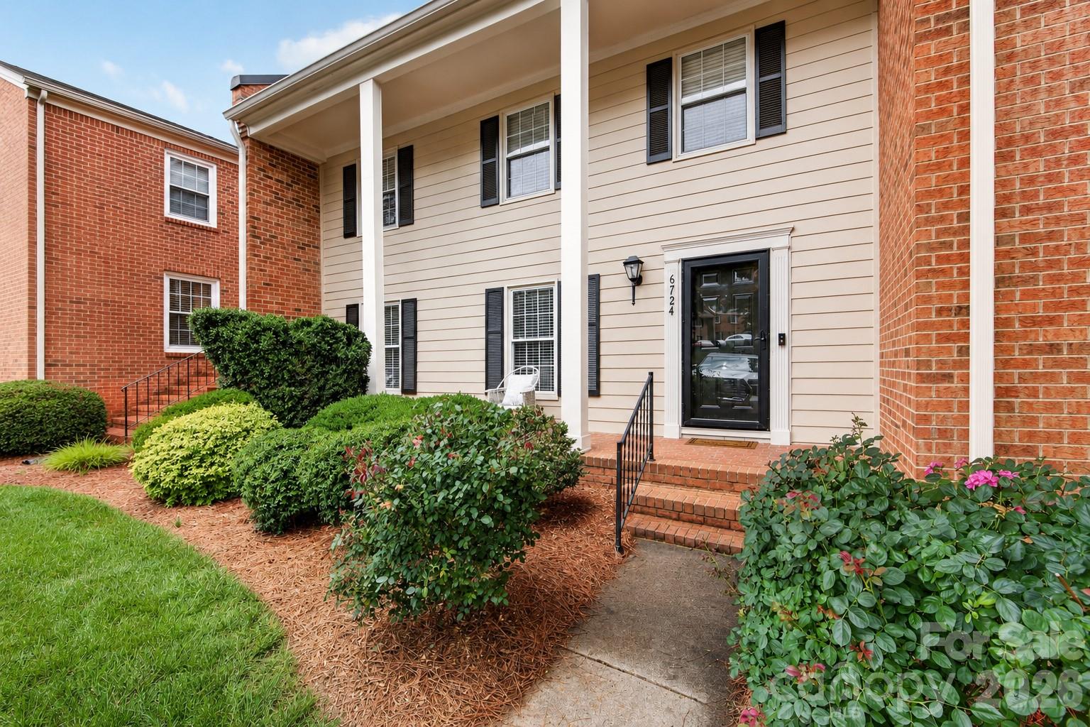 Home for sale at 6724 Constitution Lane, Charlotte, NC — photo 1 of 38