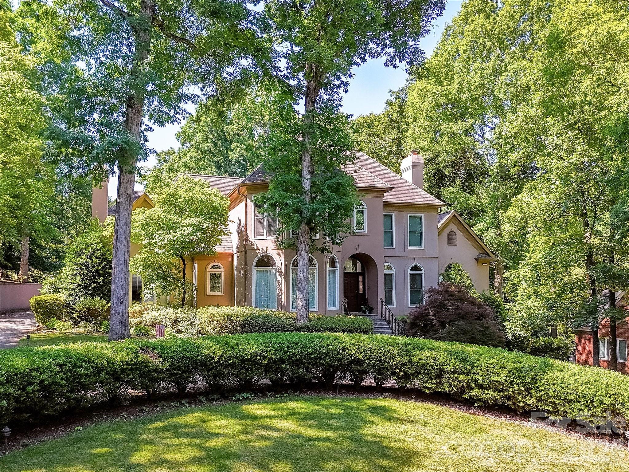 Home for sale at 4725 Old Course Drive, Charlotte, NC — photo 1 of 35