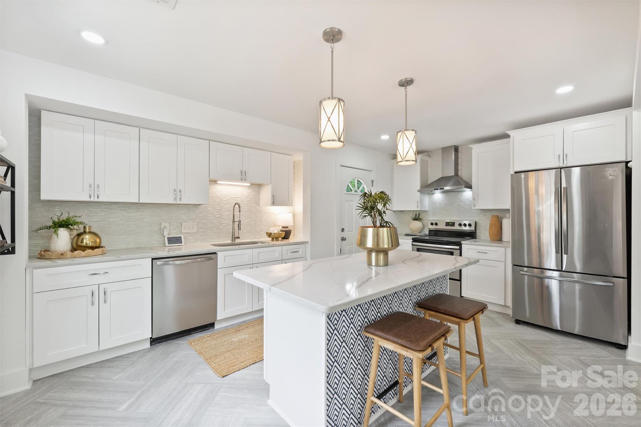 2314 Crestview Drive, Charlotte, NC - photo 14 of 43