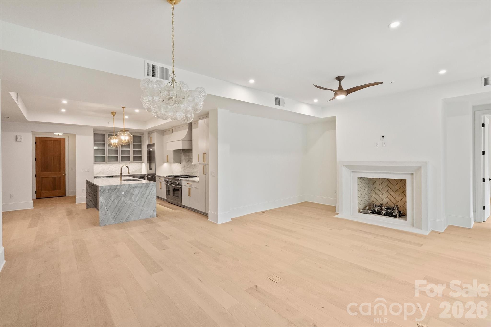 Photo 23 of 409 Queens Road101, Charlotte, NC