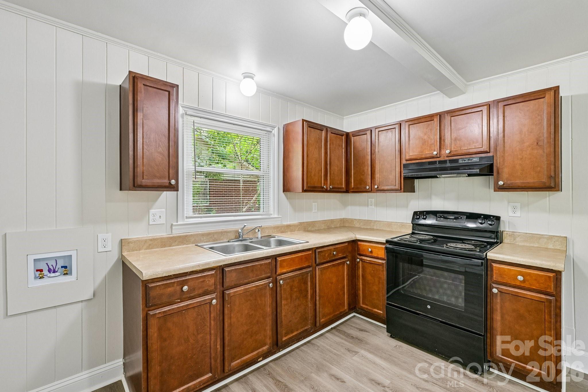 3935 Crestridge Drive, Charlotte, NC - photo 11 of 33