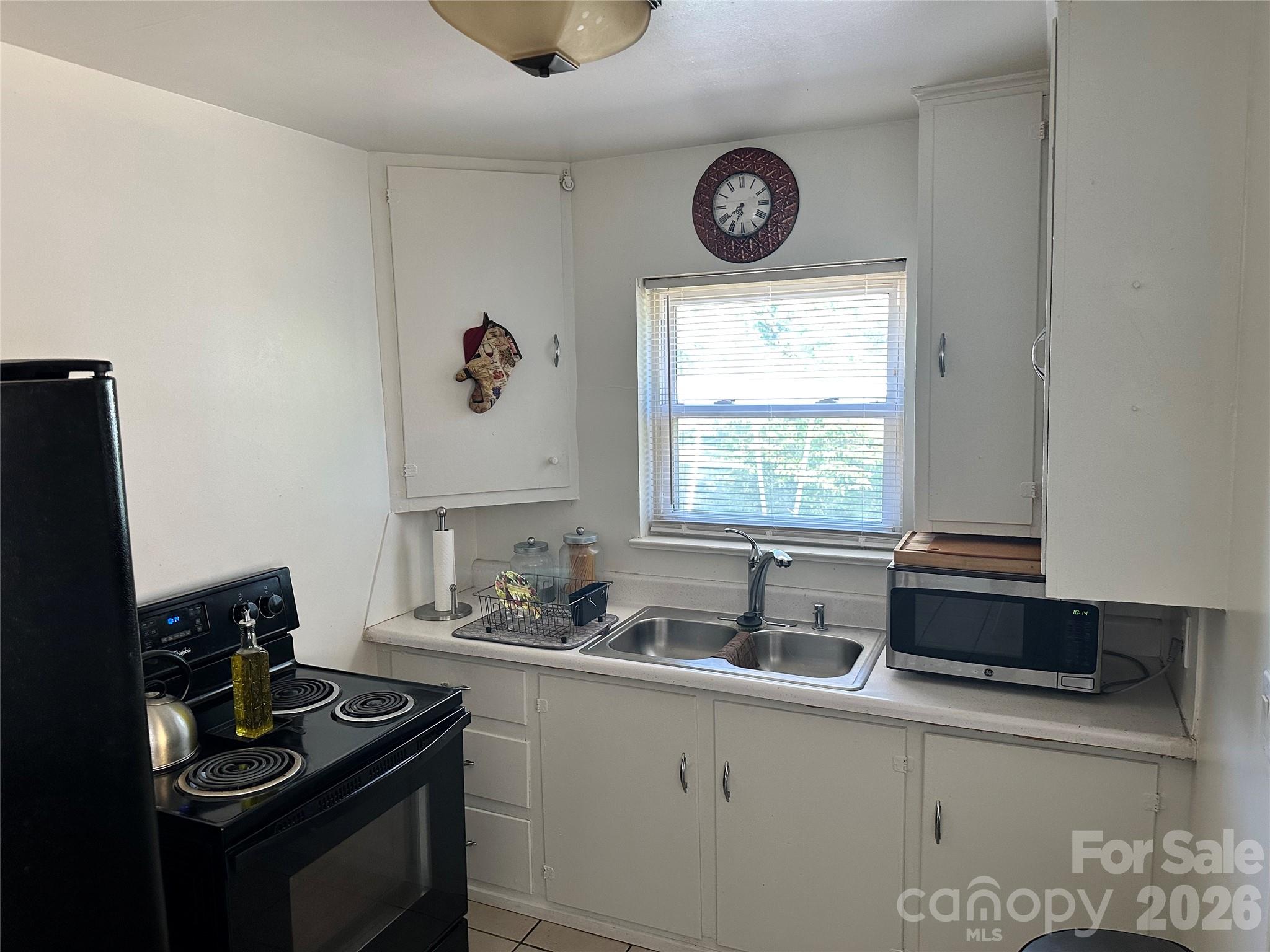600 W Cama Street8, Charlotte, NC - photo 17 of 27