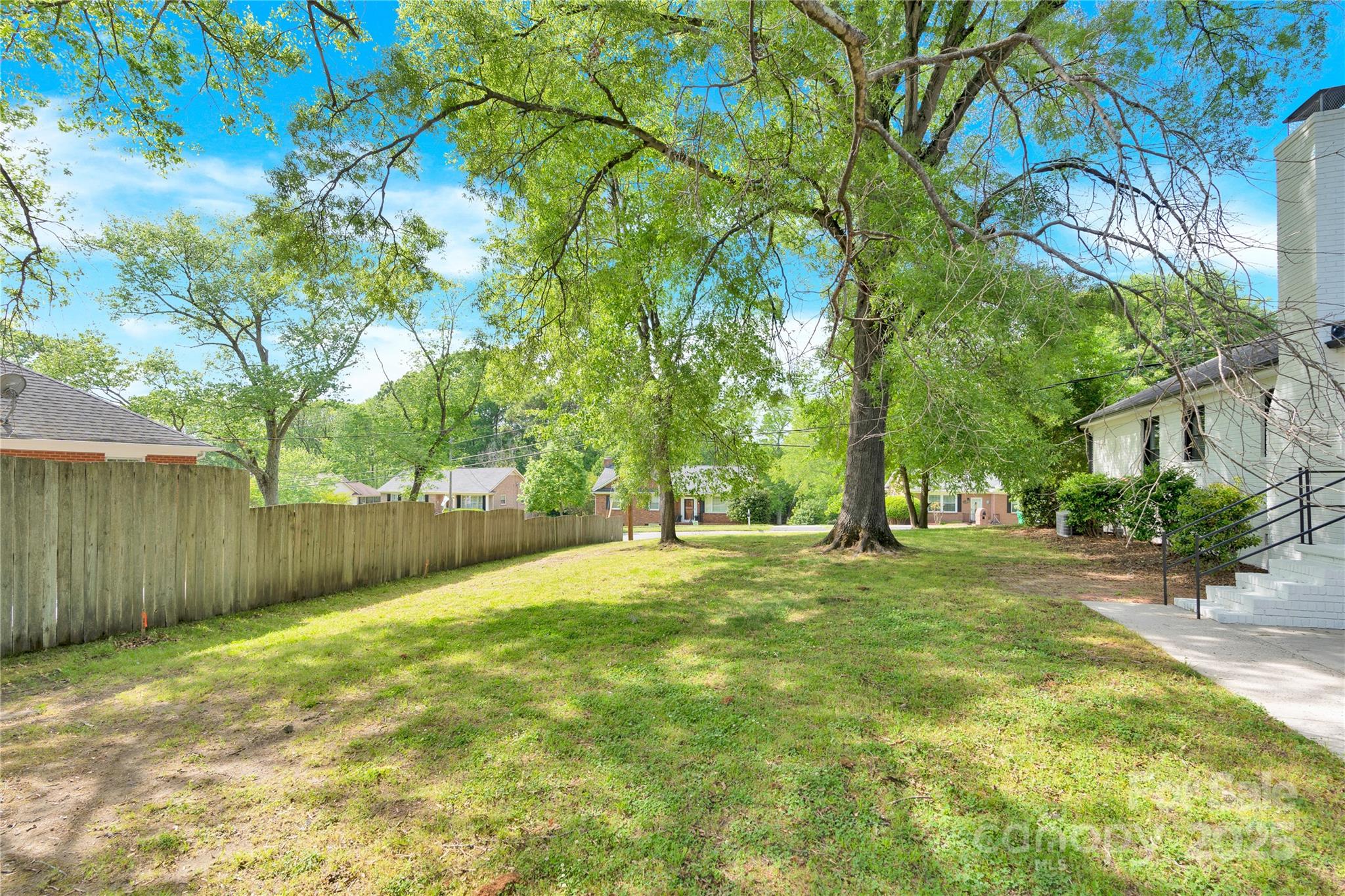 Photo 6 of 6600 Knightswood Drive, Charlotte, NC