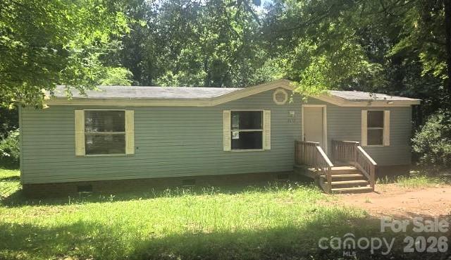 Home for sale at 4412 Eagle Chase Drive, Charlotte, NC — photo 1 of 21